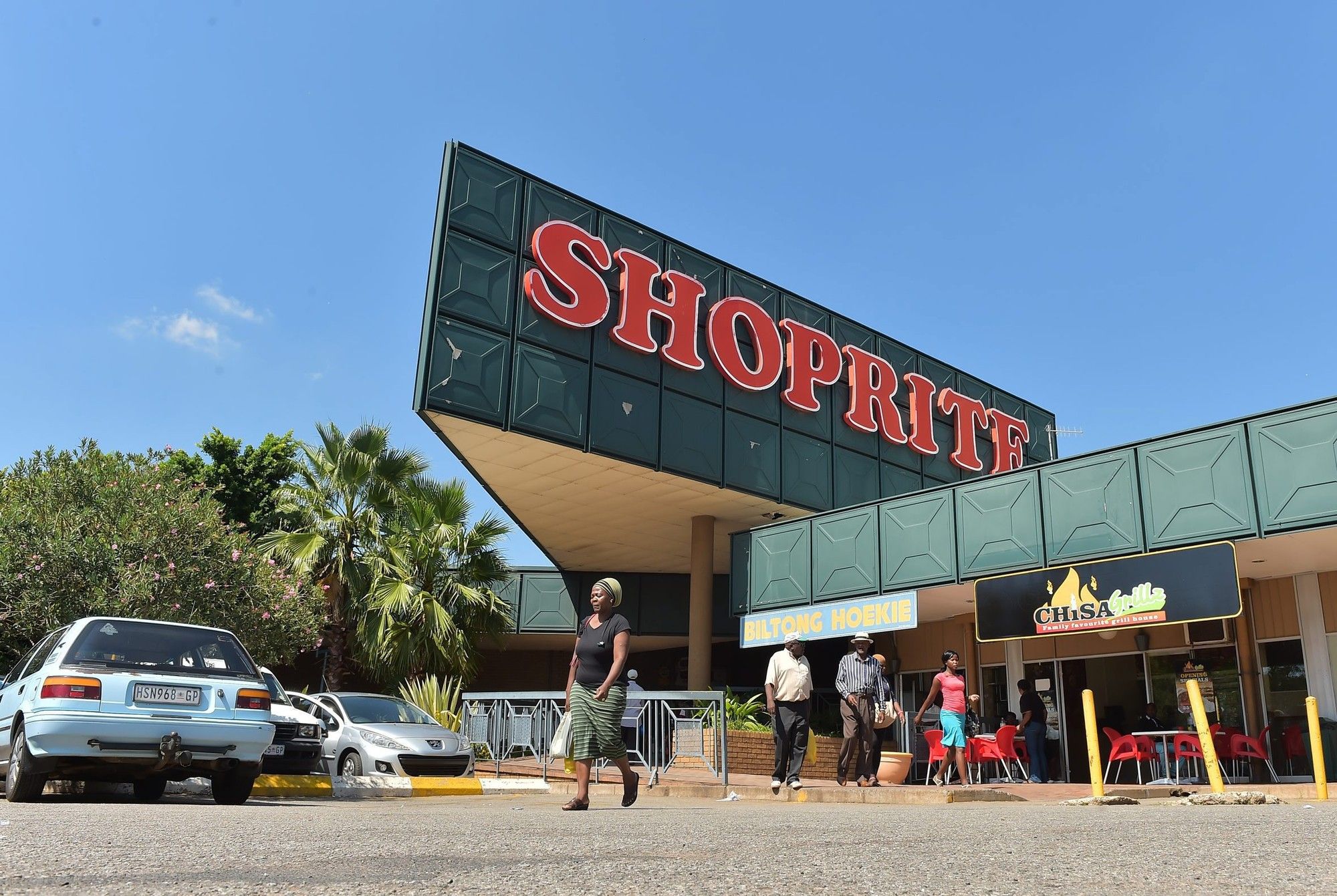 Man wins case against Shoprite Checkers after he was fired for using a ...