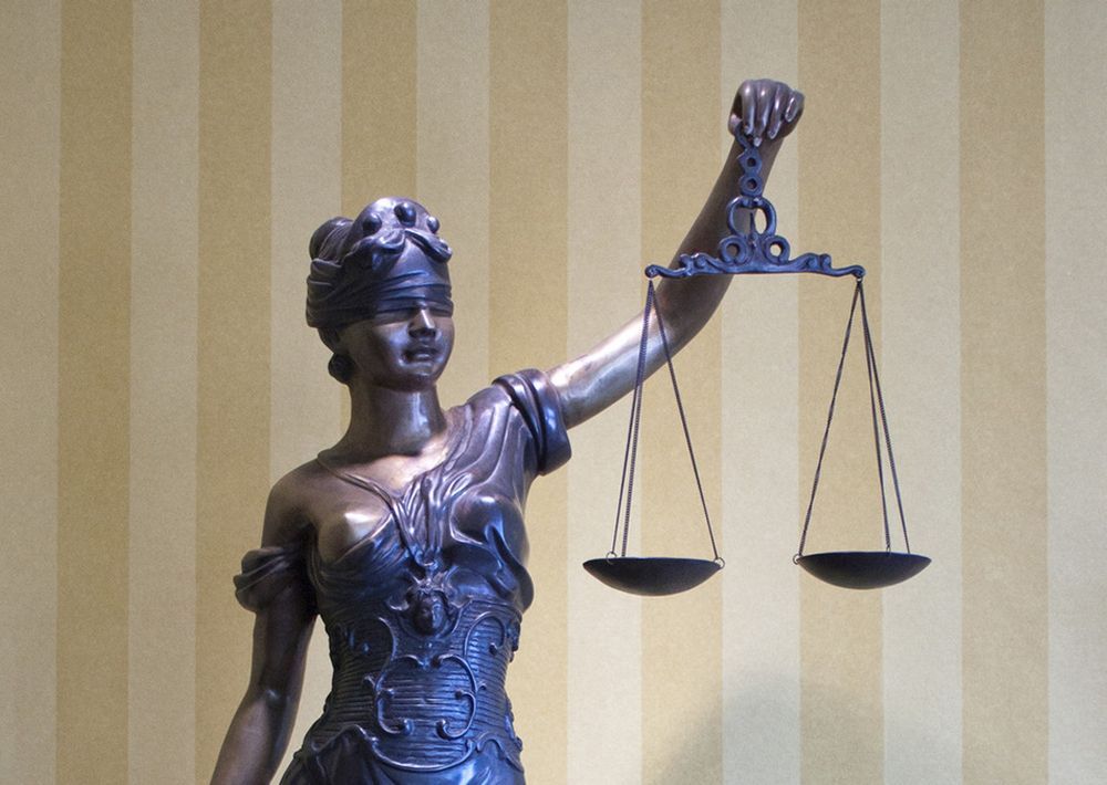 Thief’s sentence raises a stink