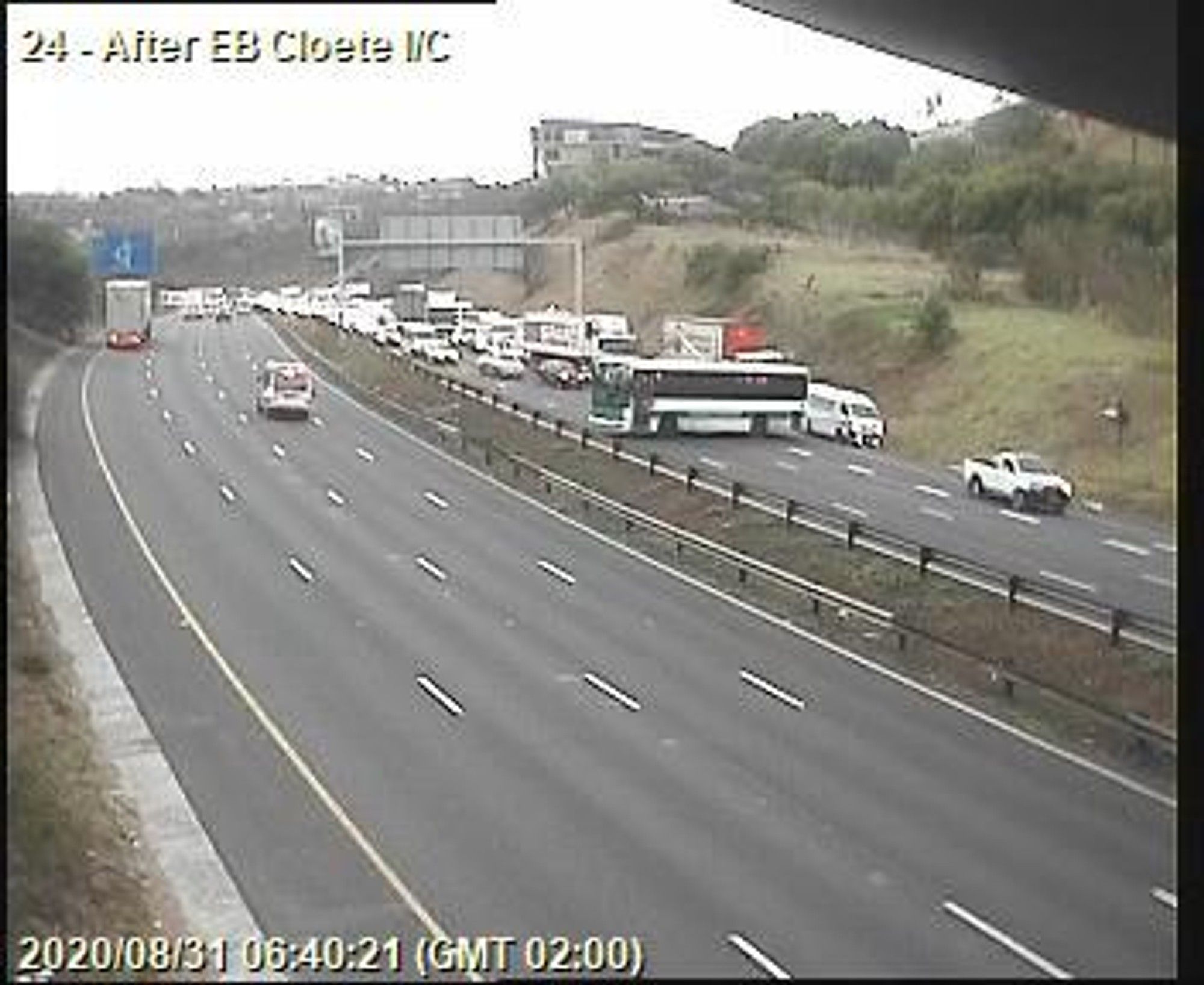 Durban motorists in huge traffic jams after protesting bus drivers ...