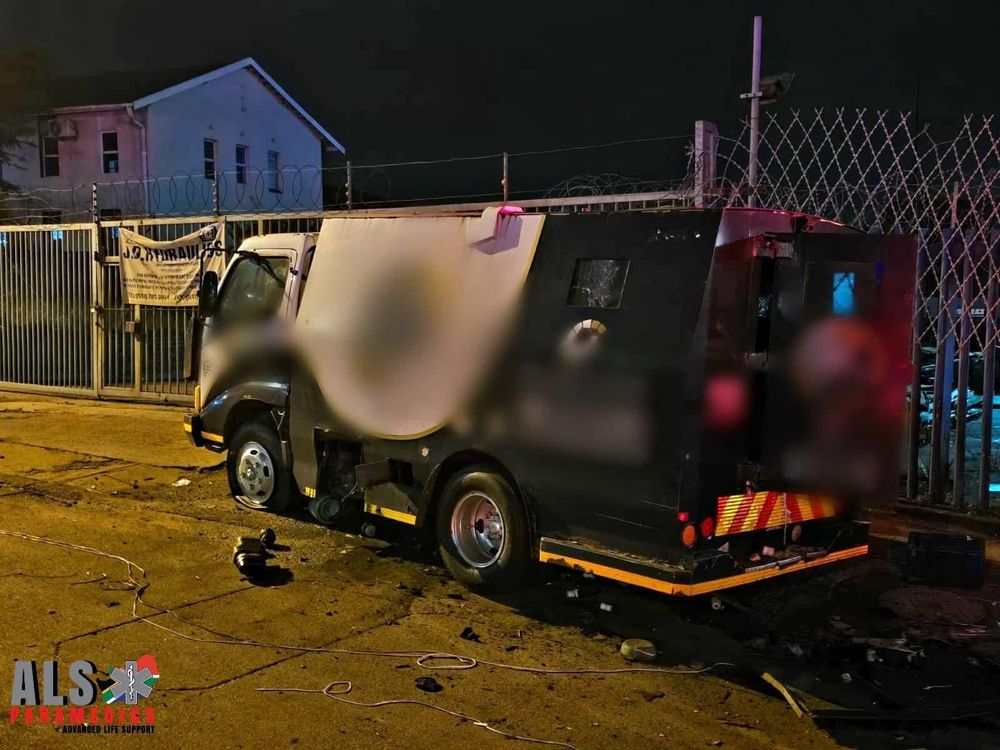 Pinetown cash-in-transit robbery: Six injured as robbers shoot at ...