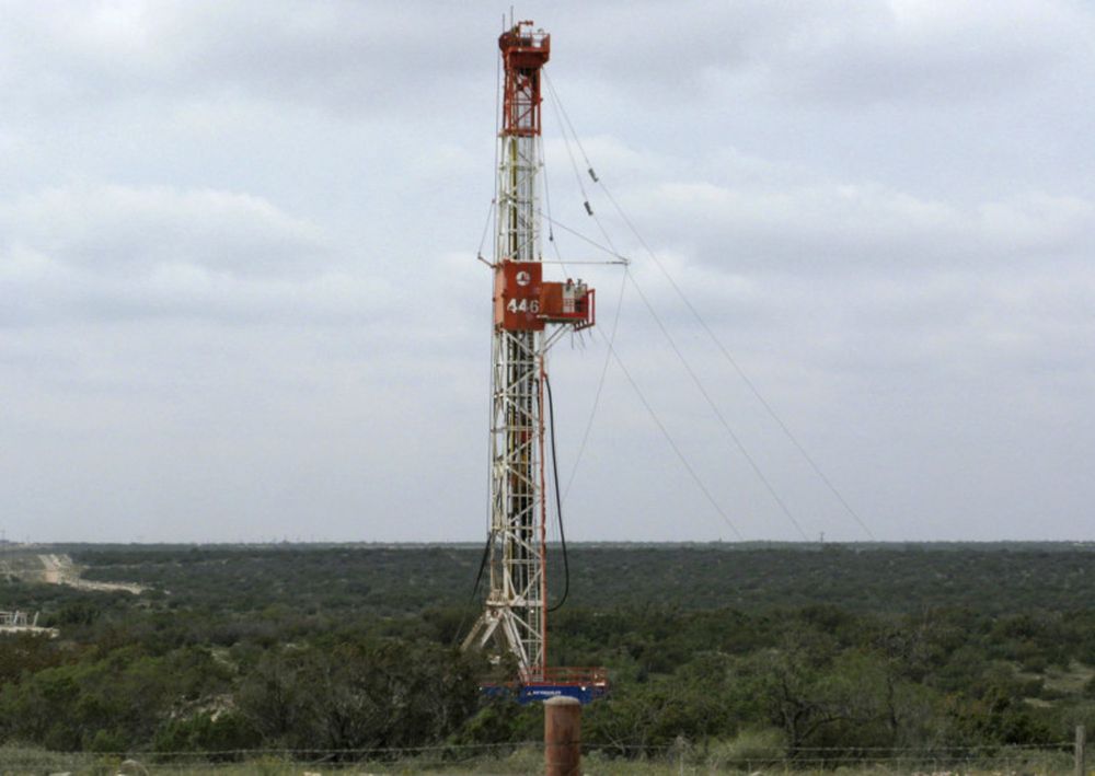 US oil gush redraws global map