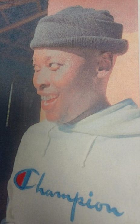 Amaphoyisa athungatha osolwa ngokubulala intombi nonina