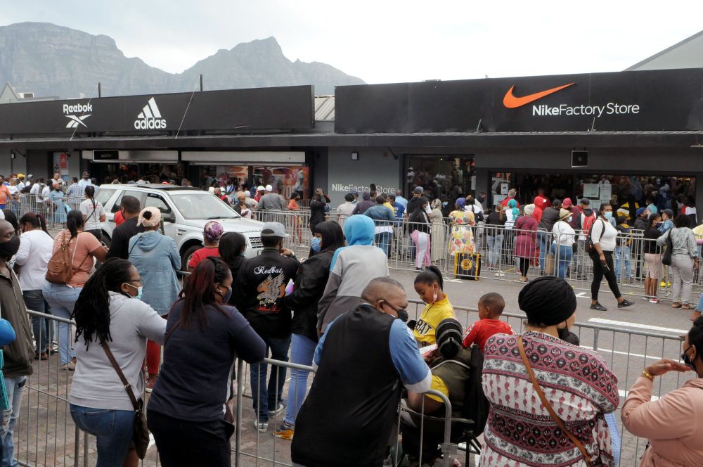 Early signs of the start of a fourth wave being seen in Western Cape ...
