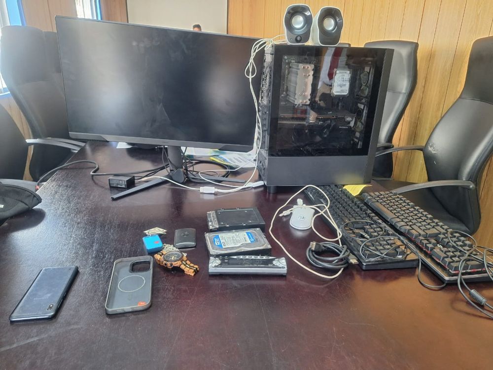 Police pose as buyers to arrest gang luring victims and robbing them