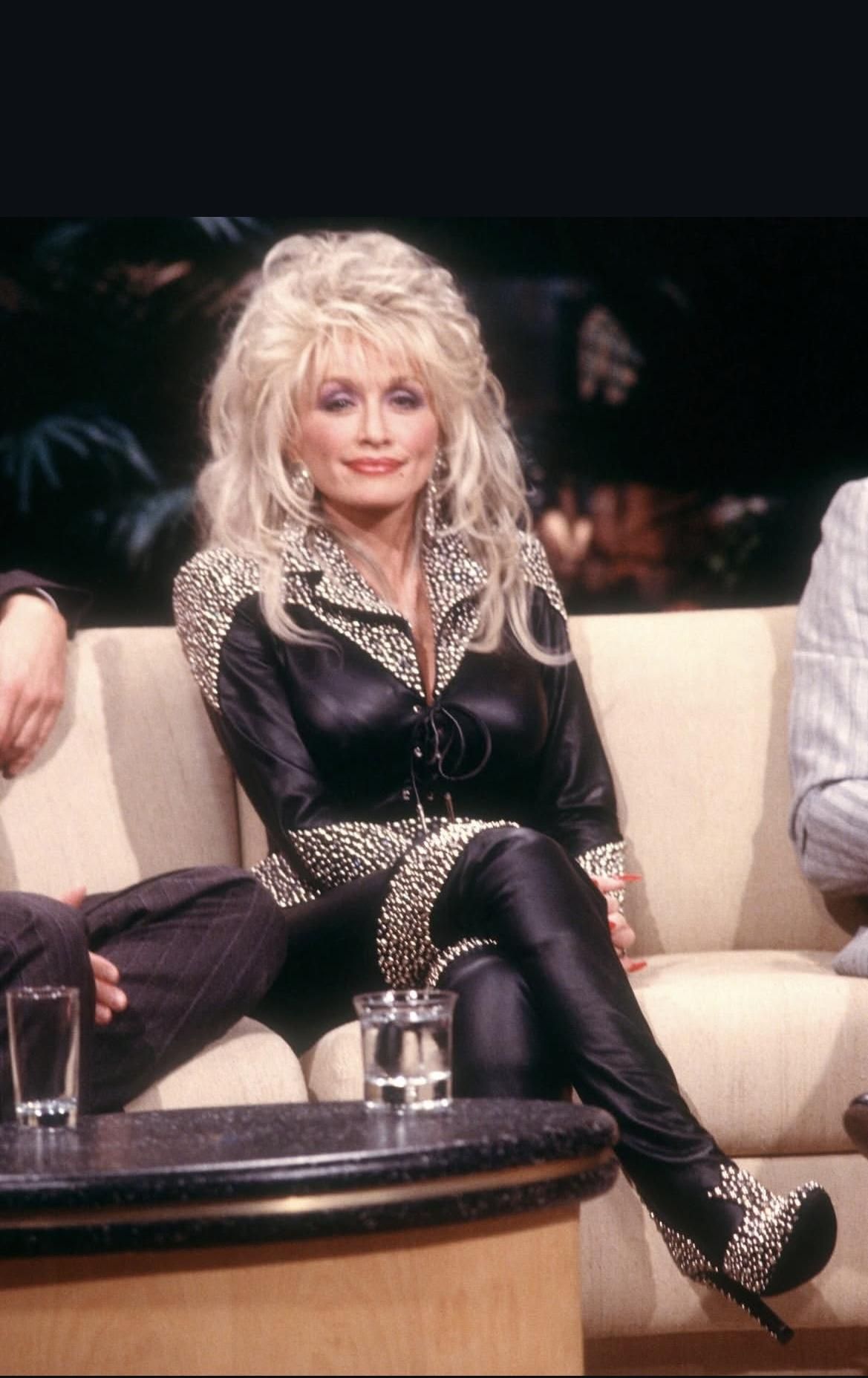 Fans rally for Dolly Parton