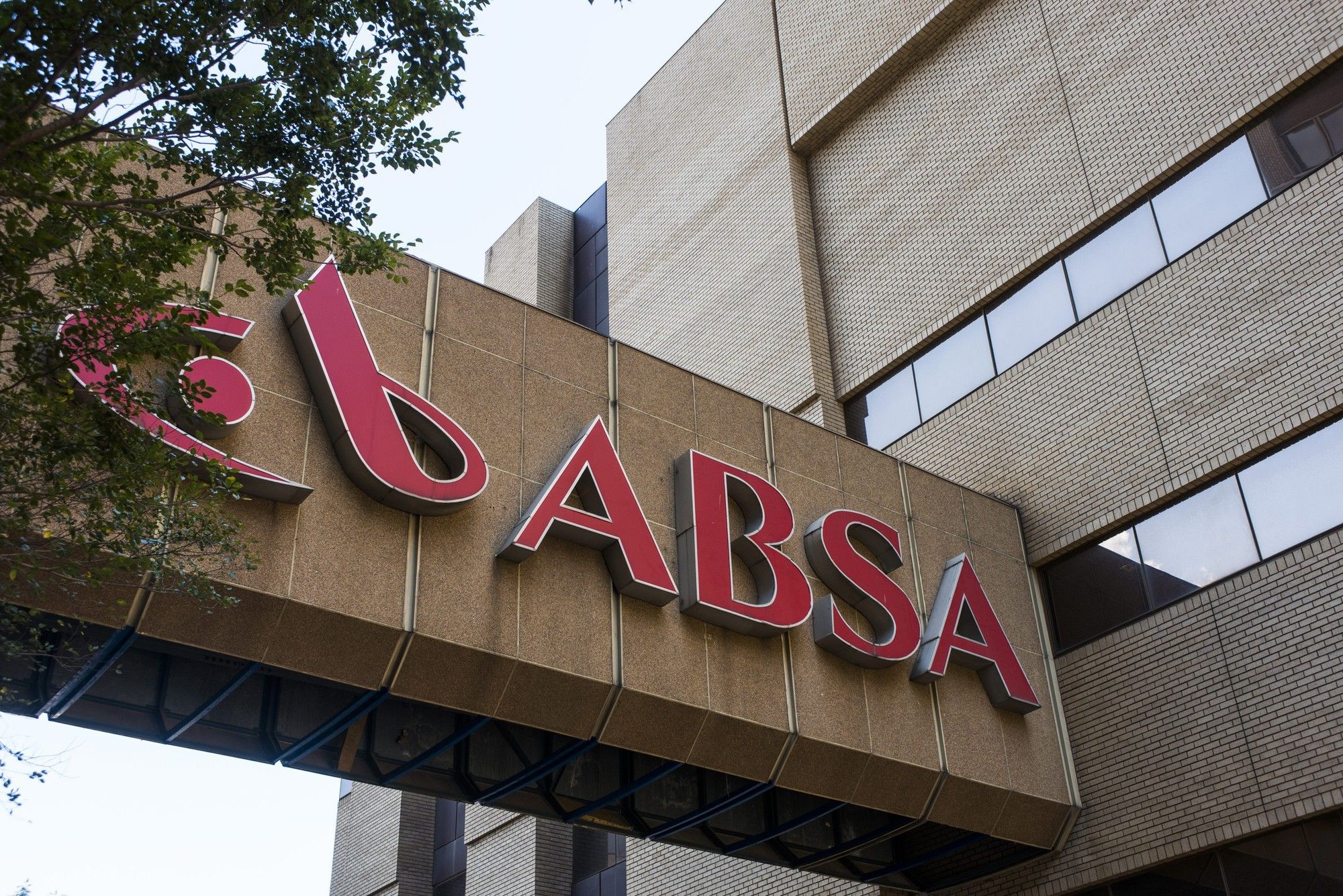 Absa shares plummet after news of CEO’s departure