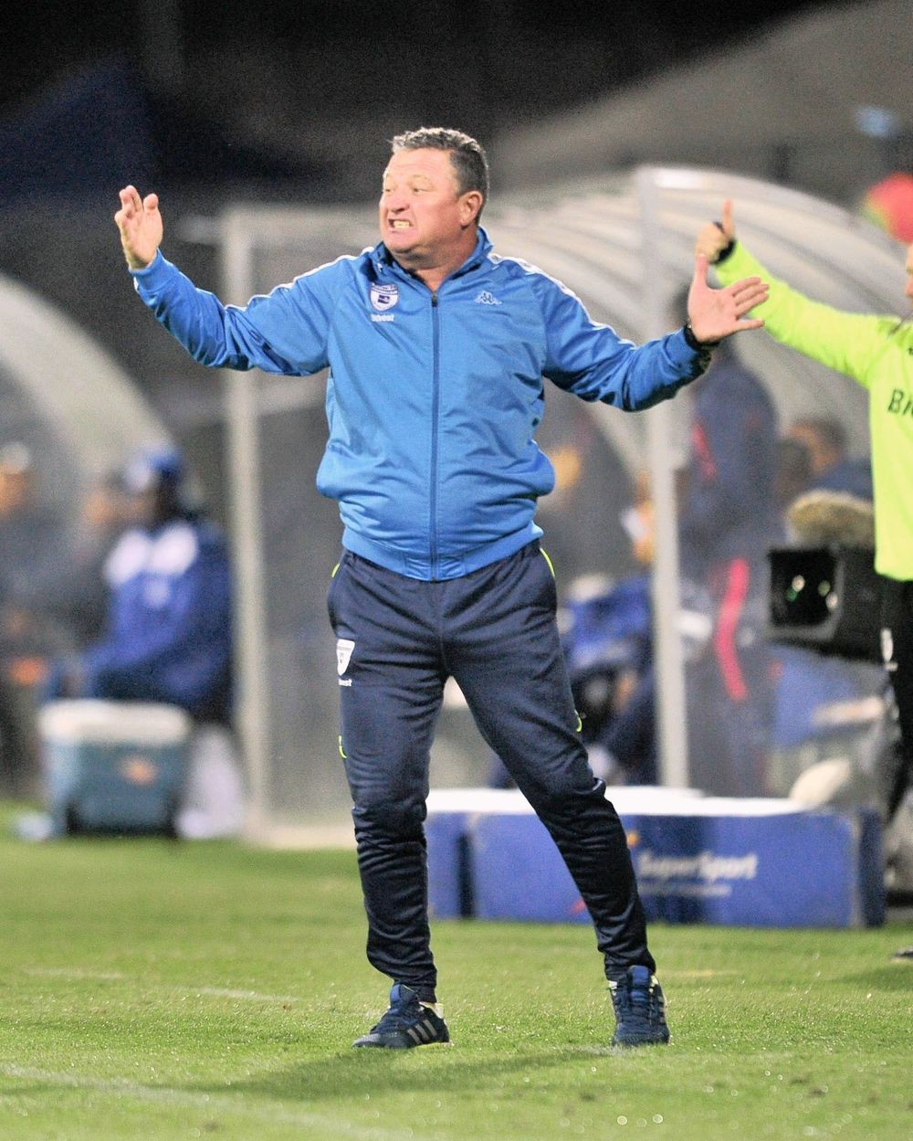 Gavin Hunt wants Wits to rule in home games ahead of Chippa United clash