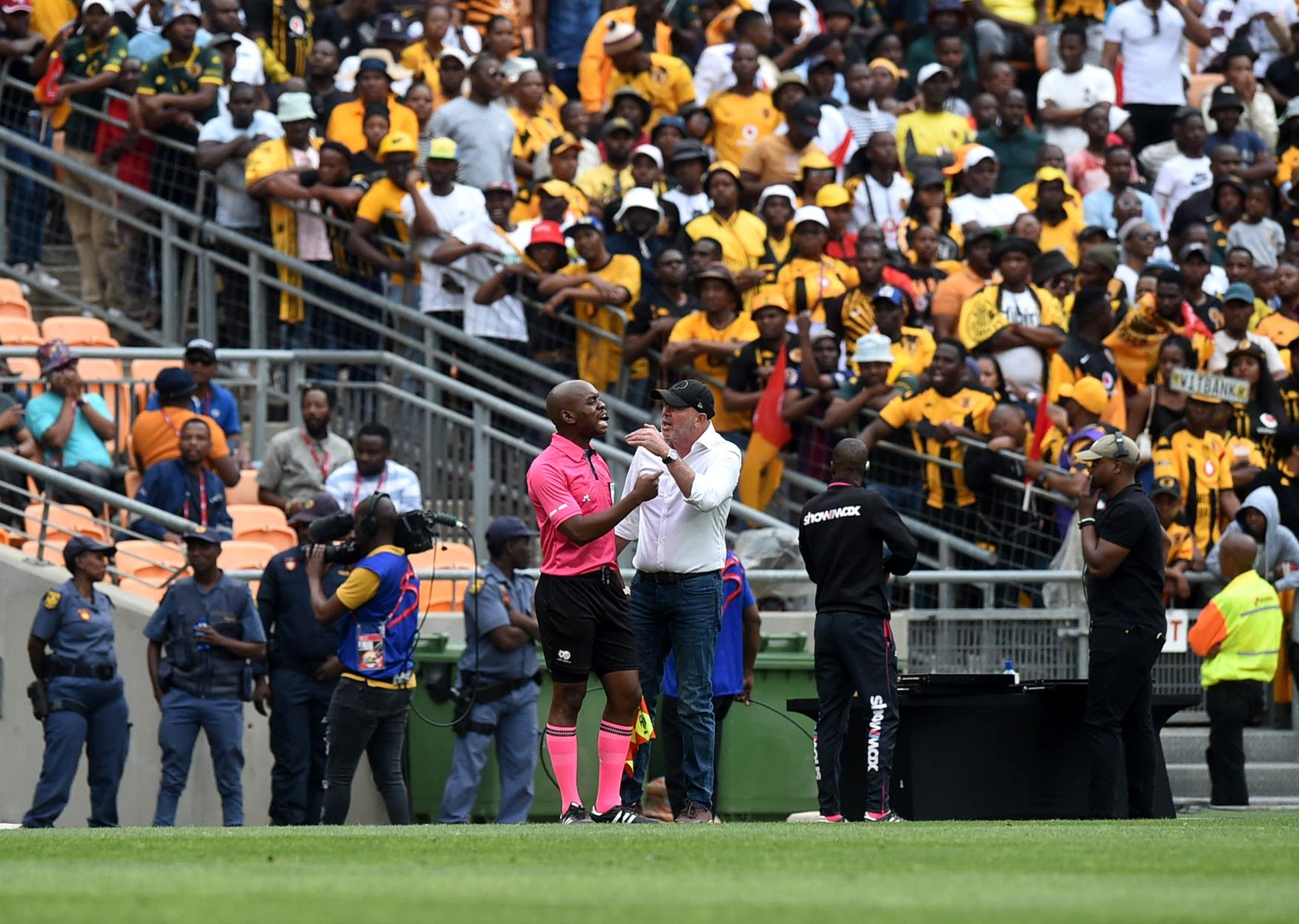 Vulnerable Kaizer Chiefs face Sekhukhune United feeling the transfer heat