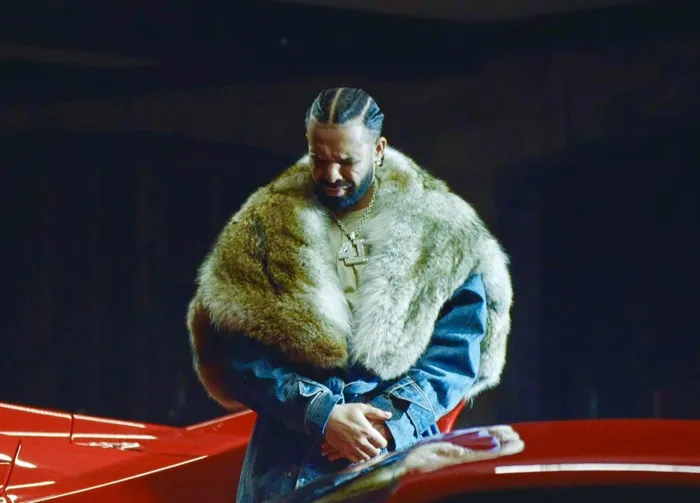 Drake's new music video features the iconic Ferrari F40 and F50
