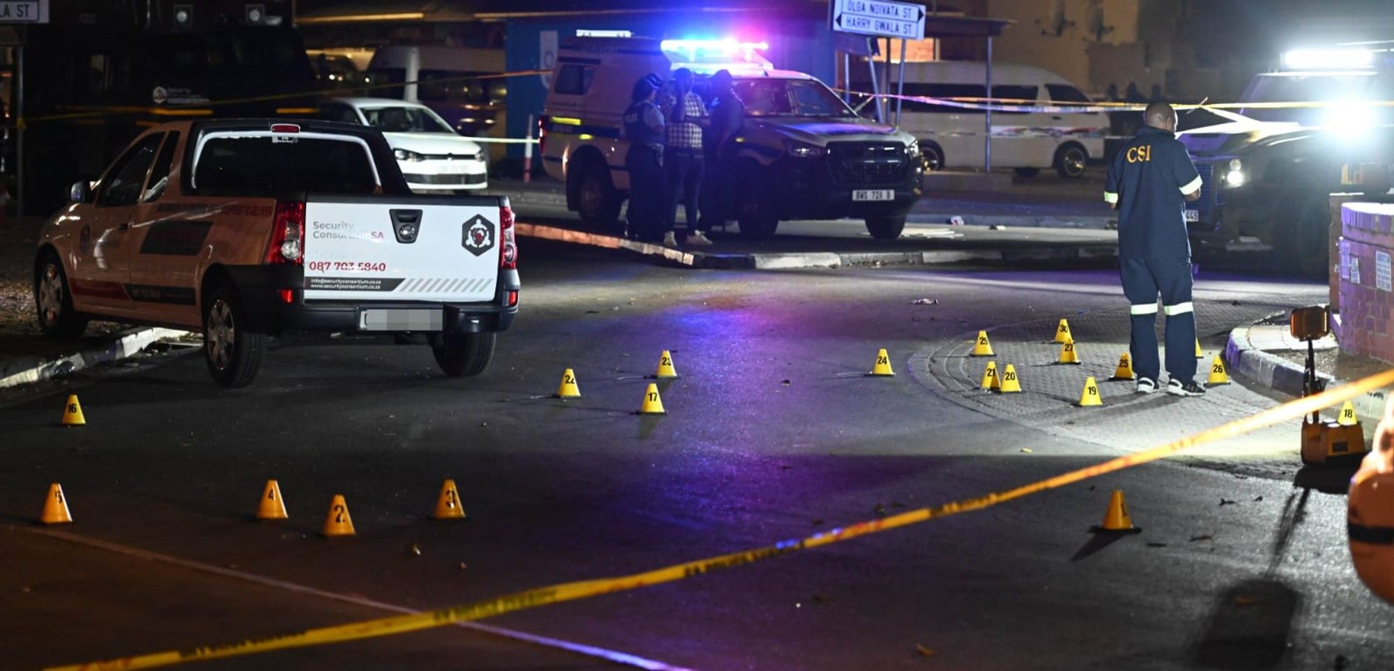 Tragic shooting: two security guards killed while escorting delivery ...