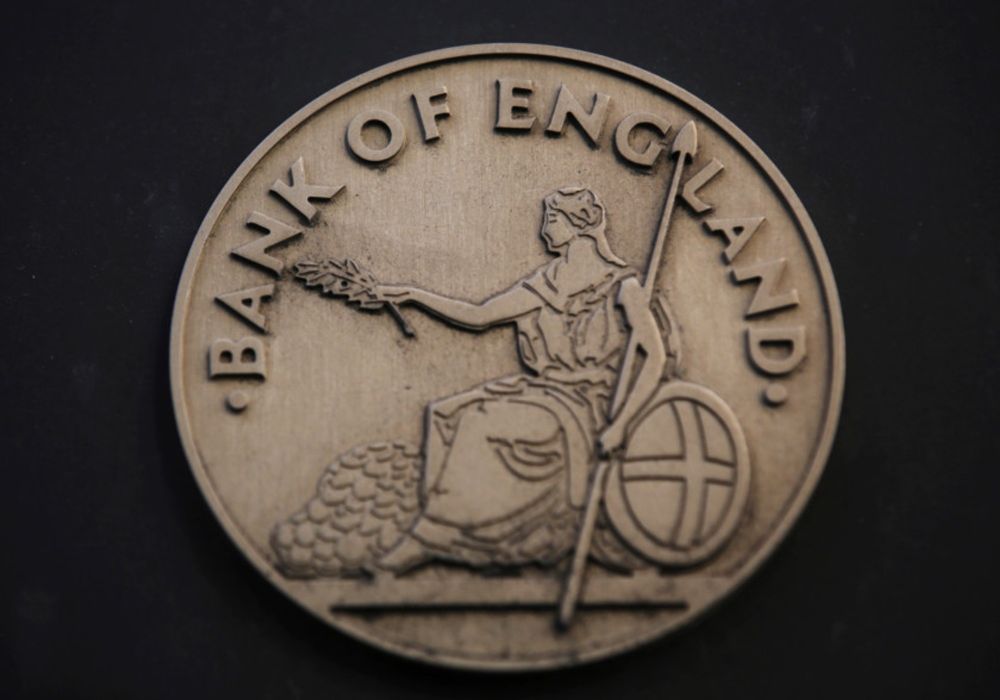 Bank of England keeps rates at record low
