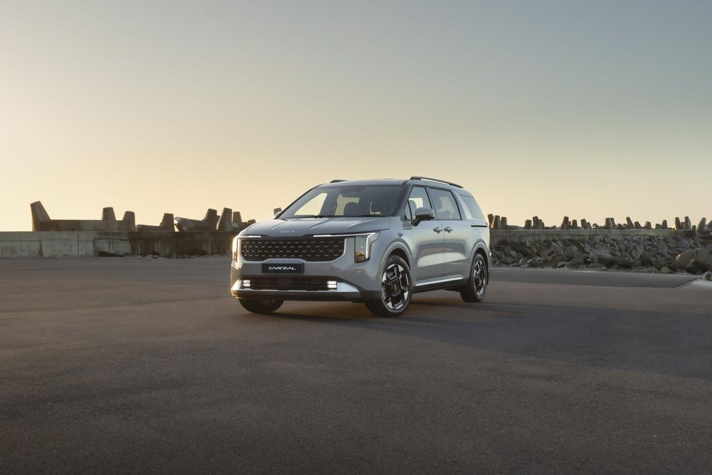 Kia Carnival makeover: explore the upgraded interior and fresh design ...
