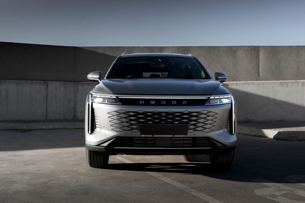 Omoda C9 AWD review: a premium Chinese SUV that impresses for under R1 ...