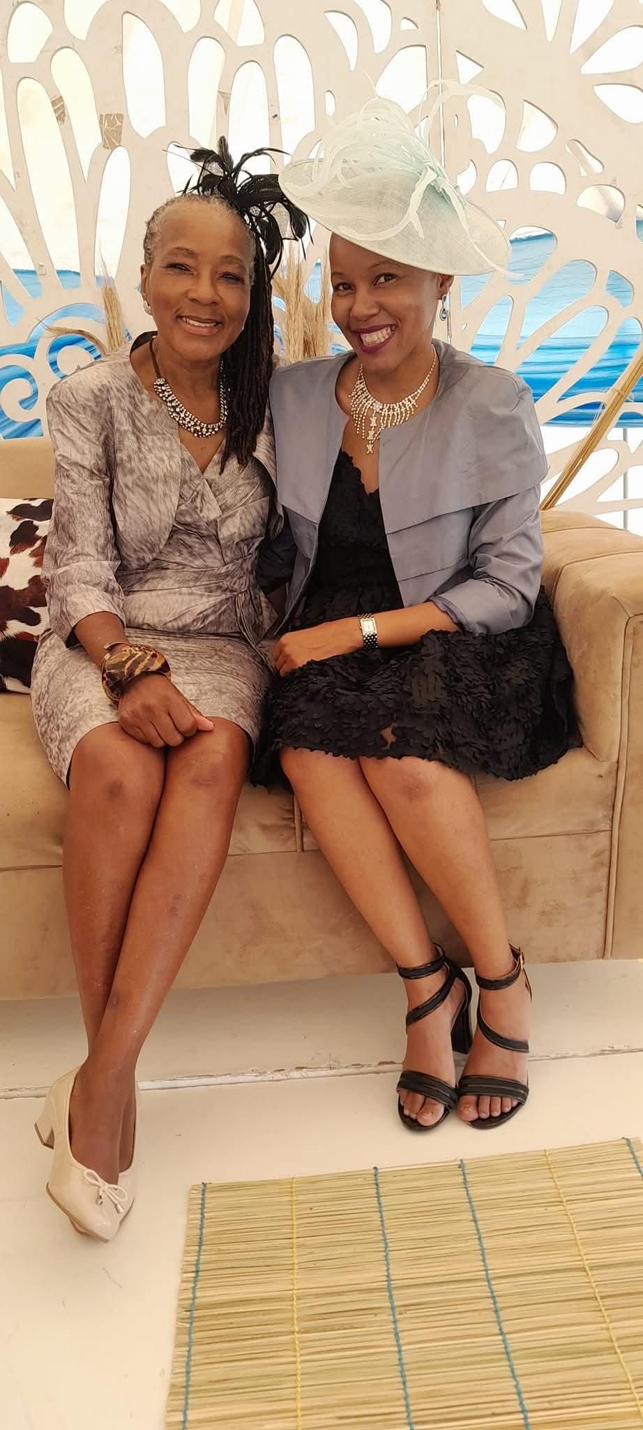 Imbokodo nezicelo ezikhethekile kugujwa usuku lomama