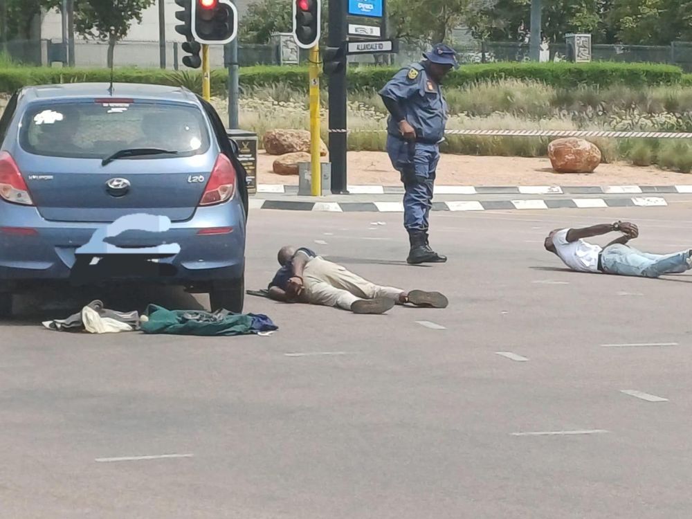 Suspected business robber shot dead in Midrand police chase, two arrested