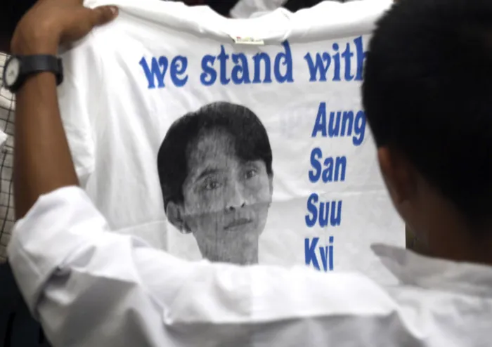 Myanmar pro-junta party wins majority