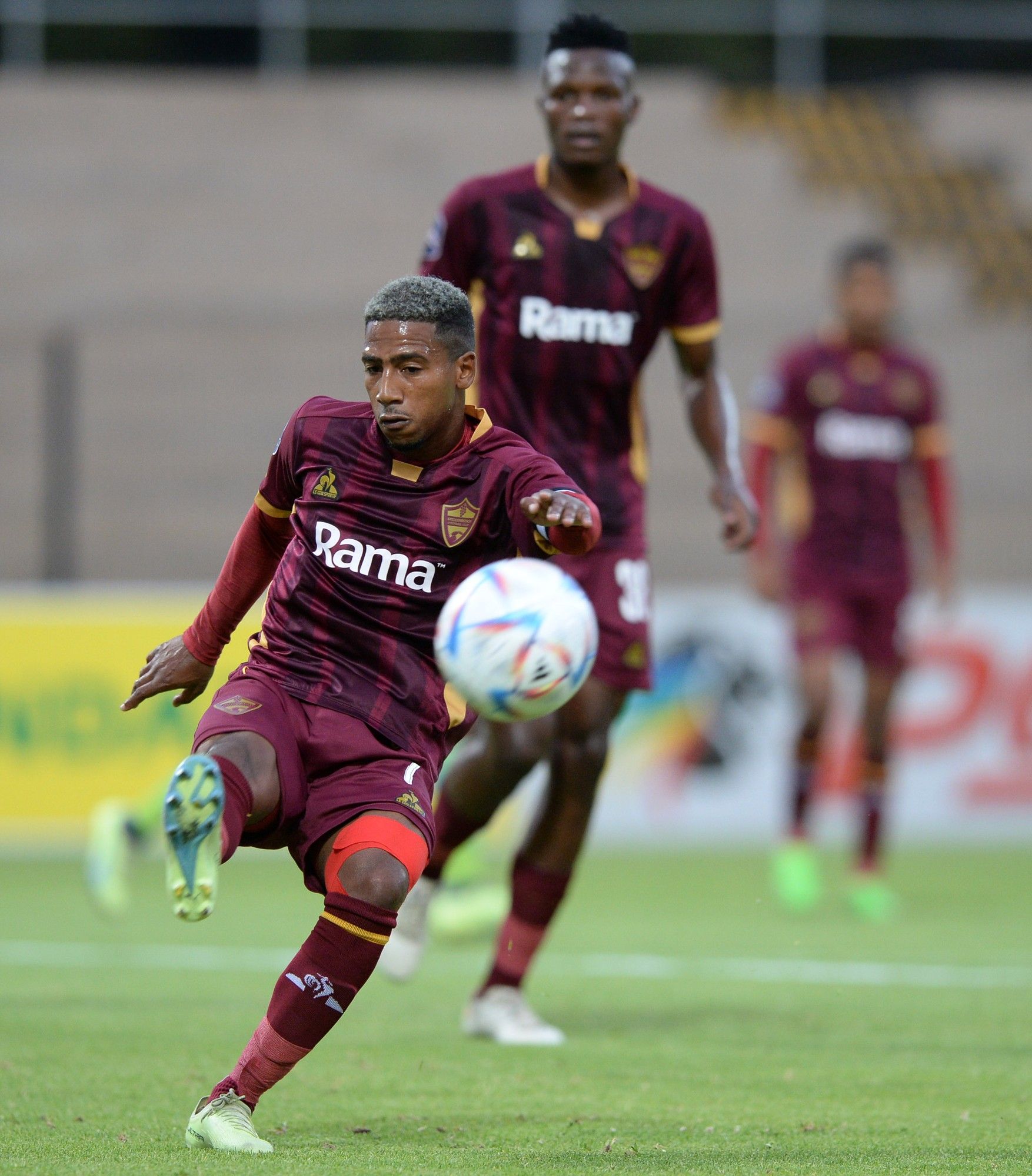 [LOOK] Deano, Stellies’ main ou