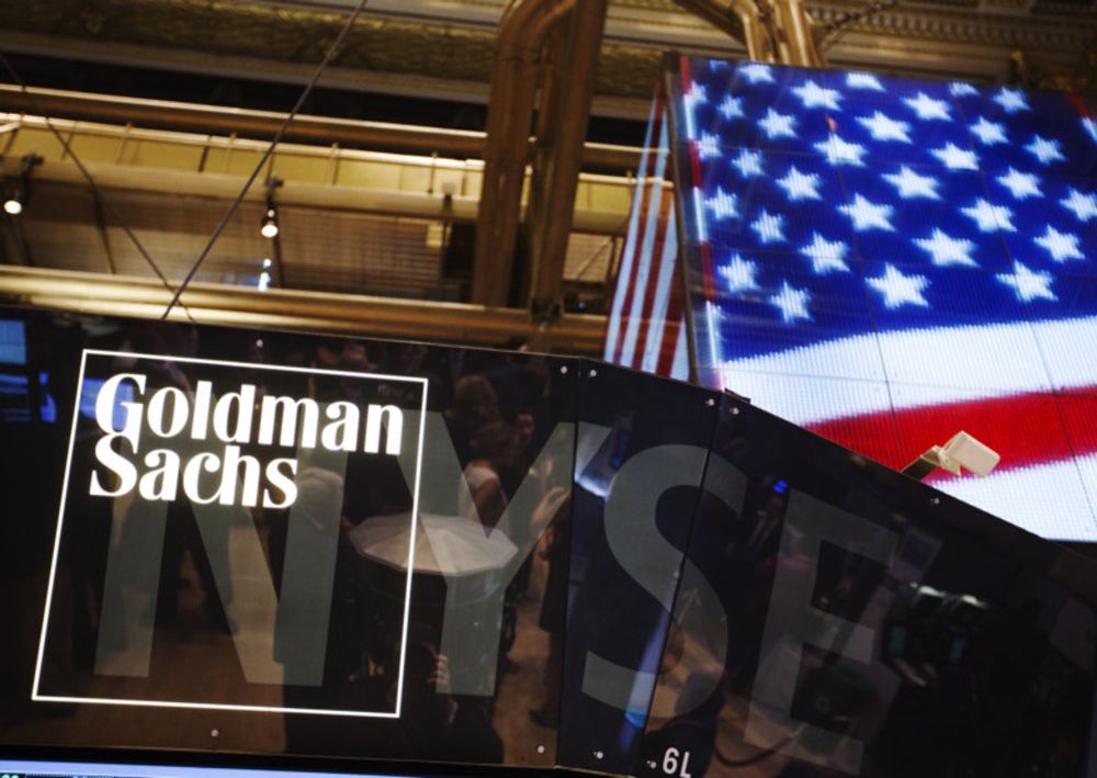 Banking analysts go for Gold(man)