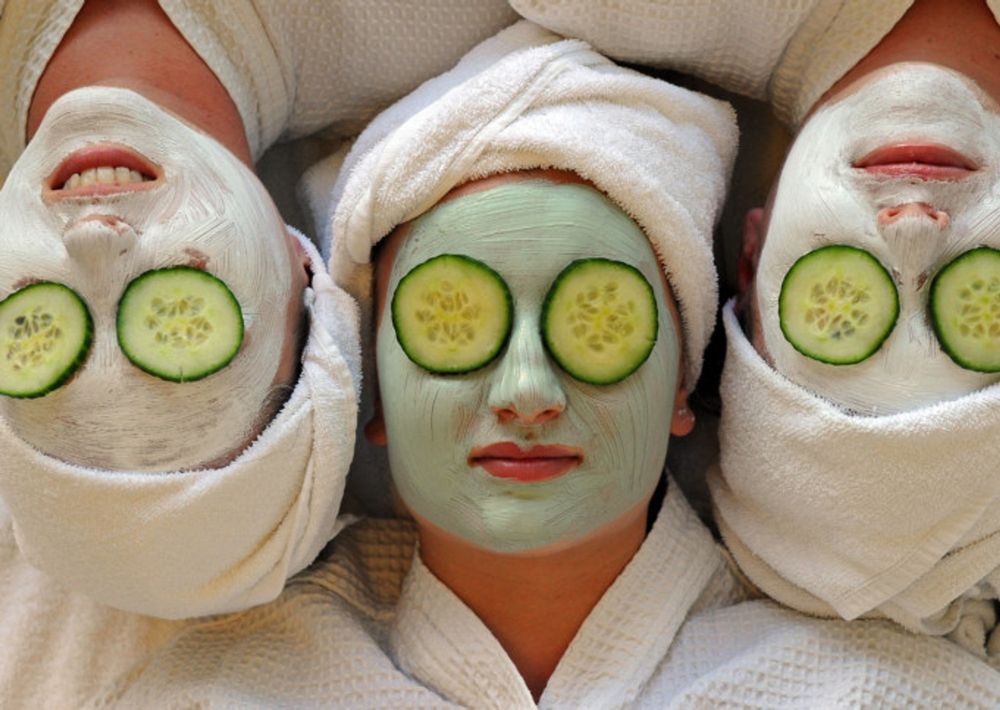 Eye pads the way to reduce swelling