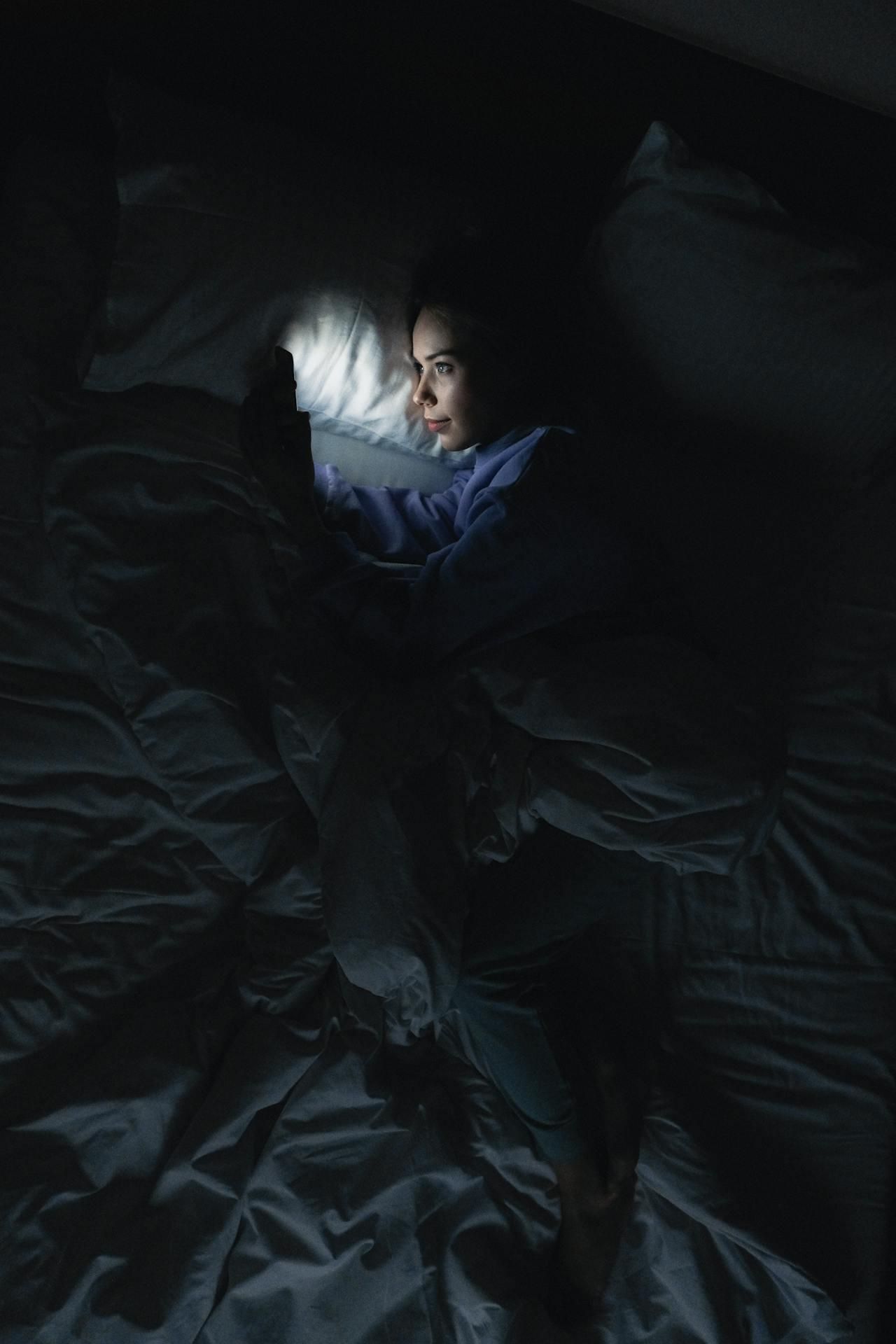 Tips on how to ditch your phone at night and create a healthier bedtime ...