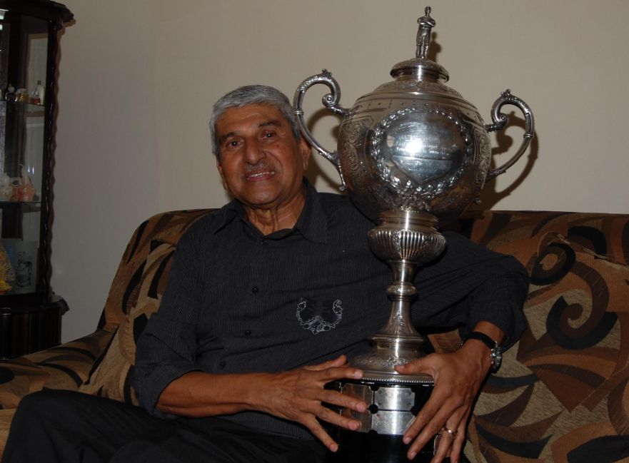 The Name is China, Sam China