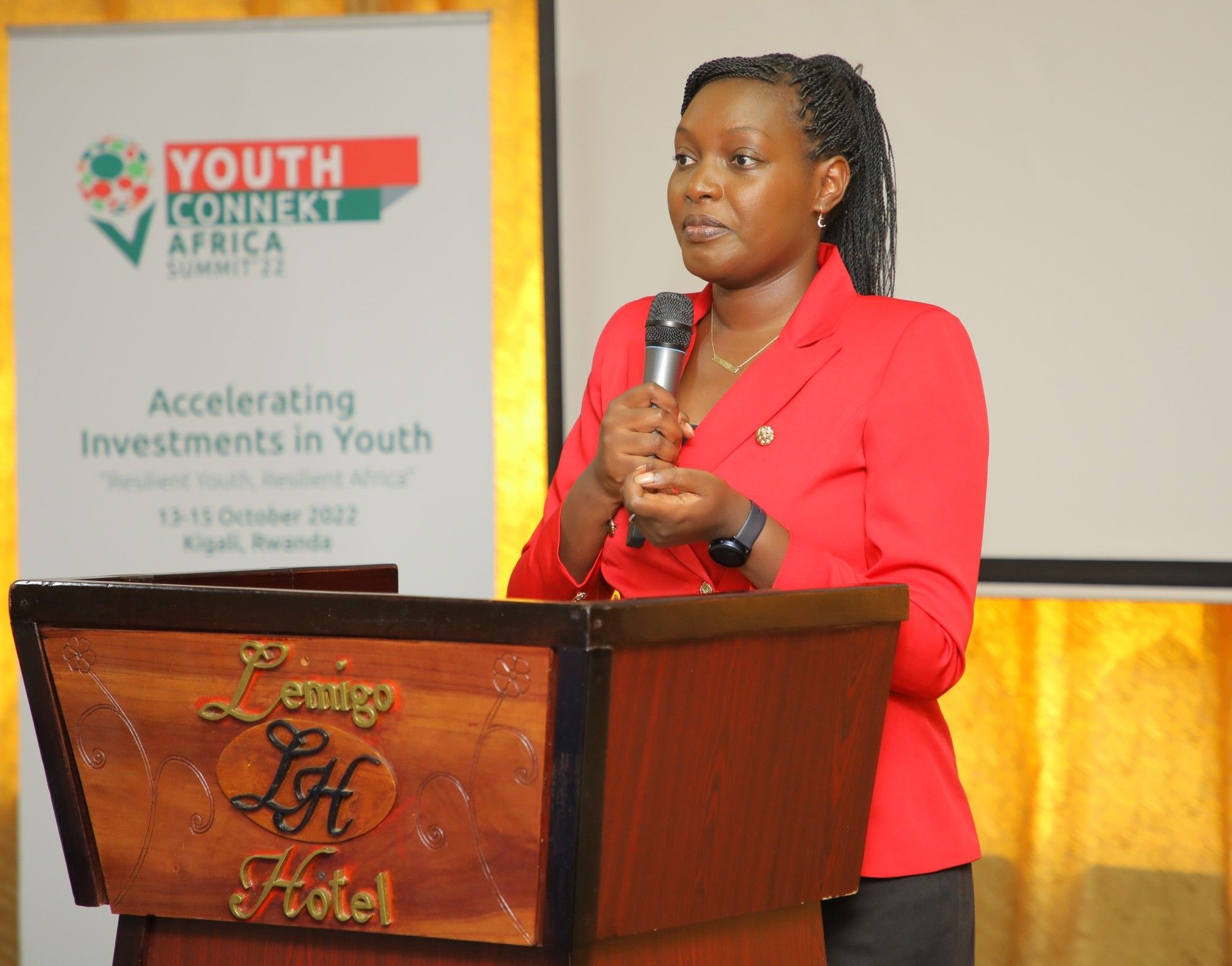 African youth urged to play leadership roles in continent's development