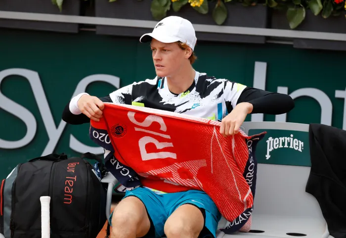 Ice-cool Jannik Sinner freezes feverish Alexander Zverev to reach last ...
