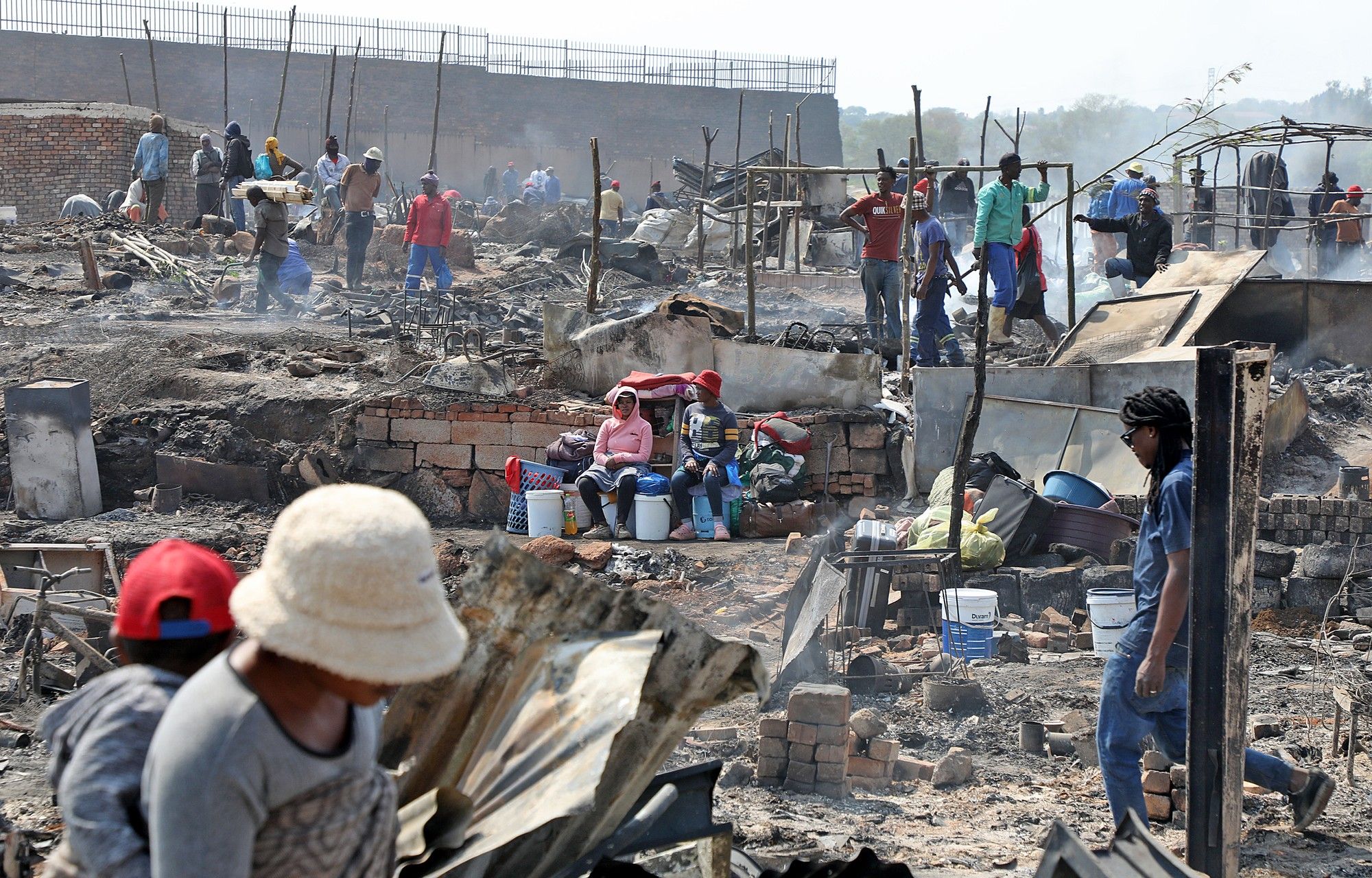 Families displaced after 500 shacks burn to ash at Cemetery View ...