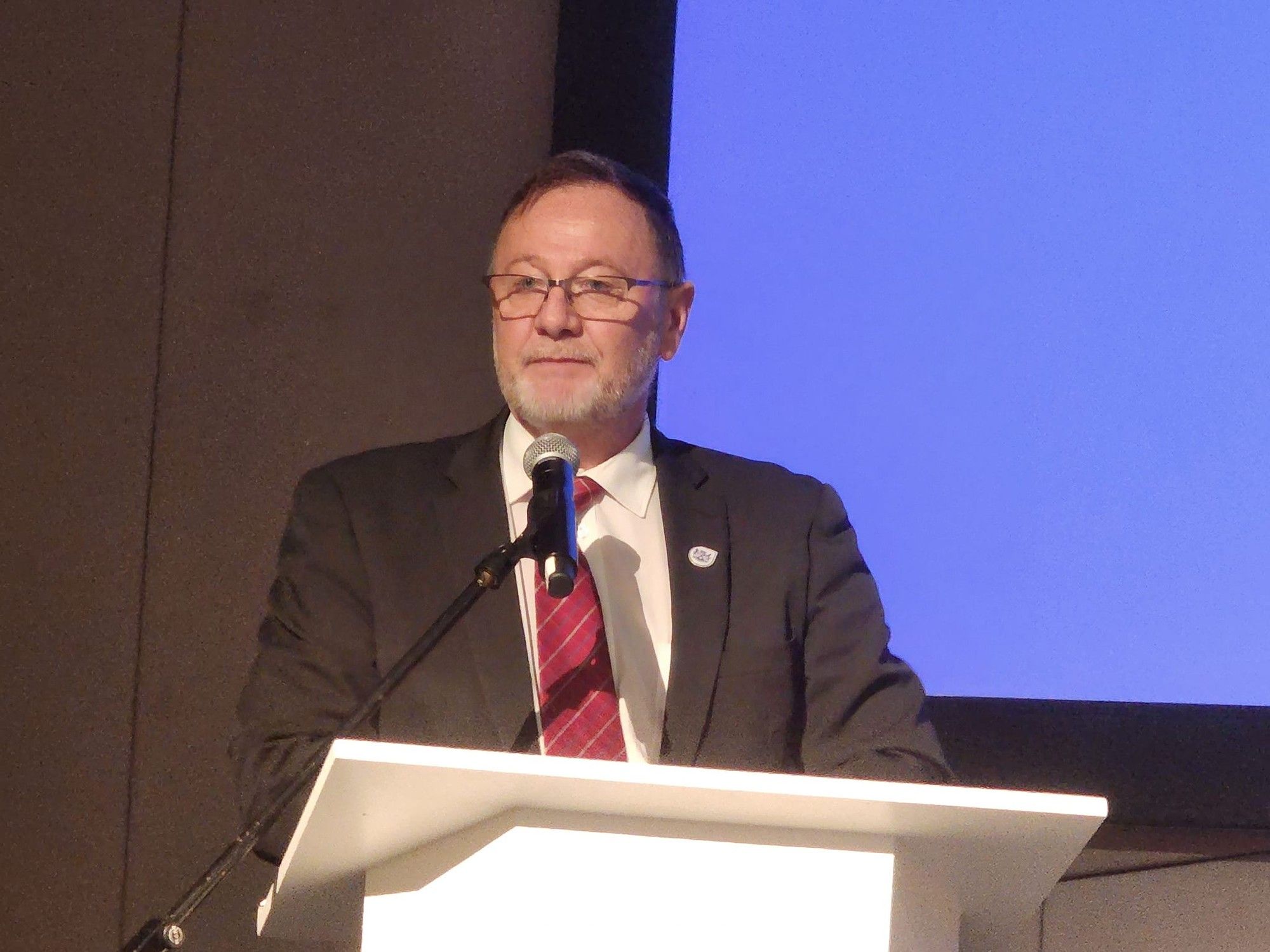 Bredell yet to decide on intervention in Knysna Municipality