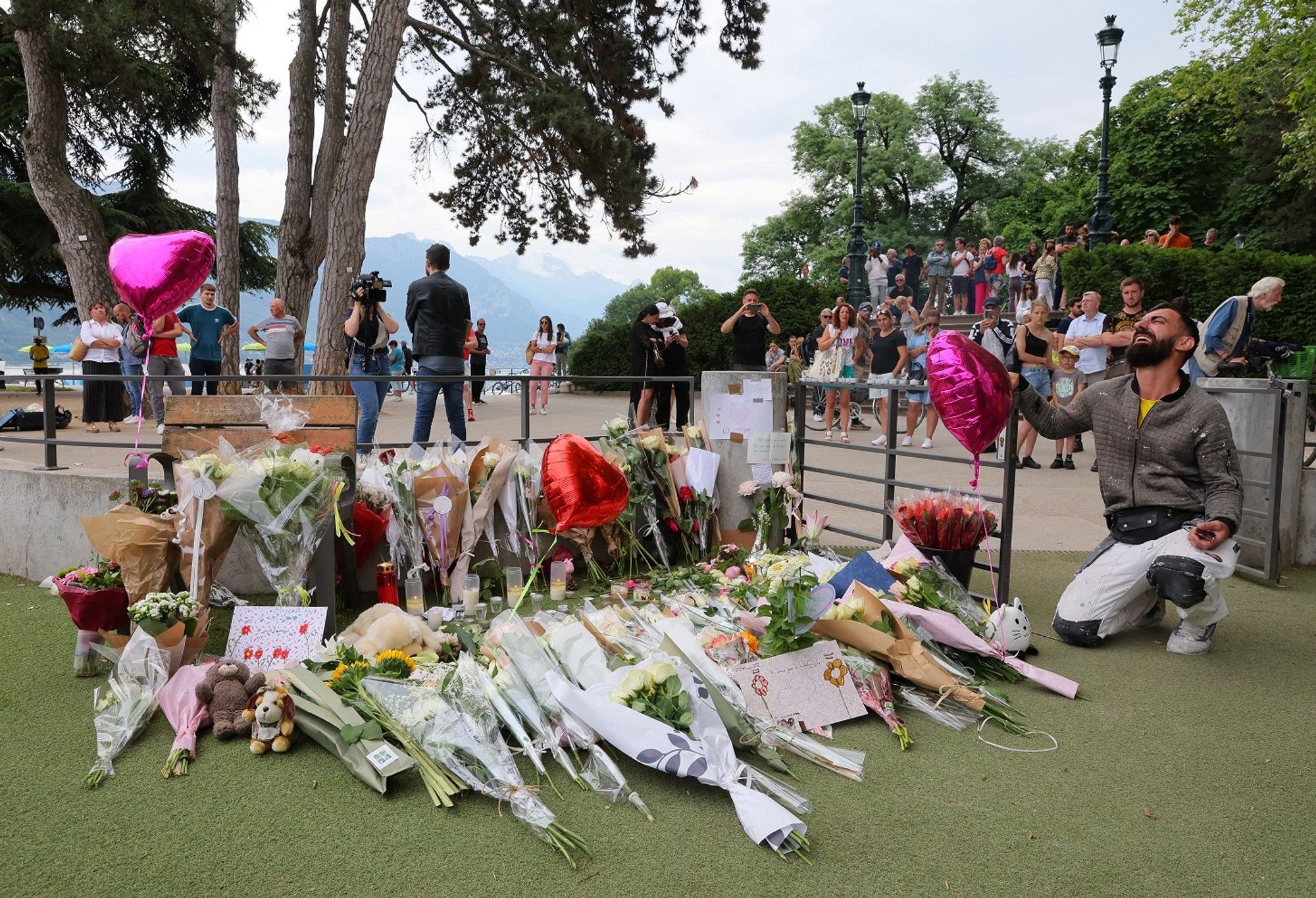 France knife attack suspect charged with attempted murder - Annecy ...
