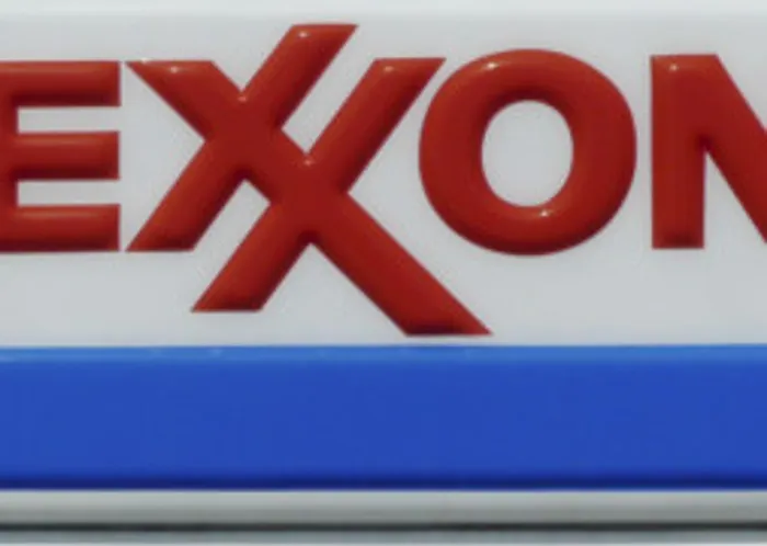 ExxonMobil begins output from Angola oil block