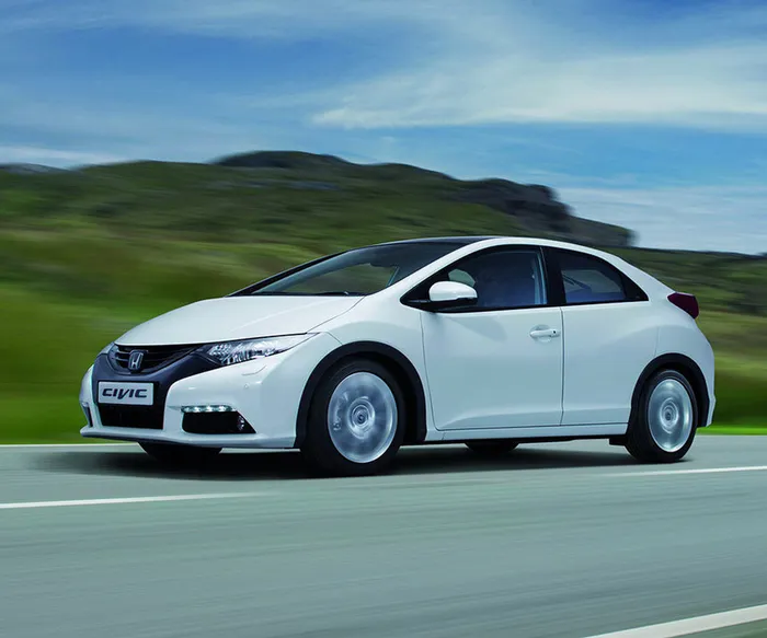 Video: 2012 Honda Civic on the road