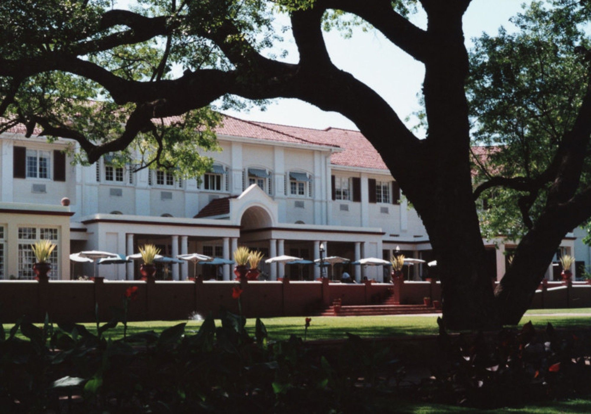 Shares in Zimbabwe’s Meikles being put on auction