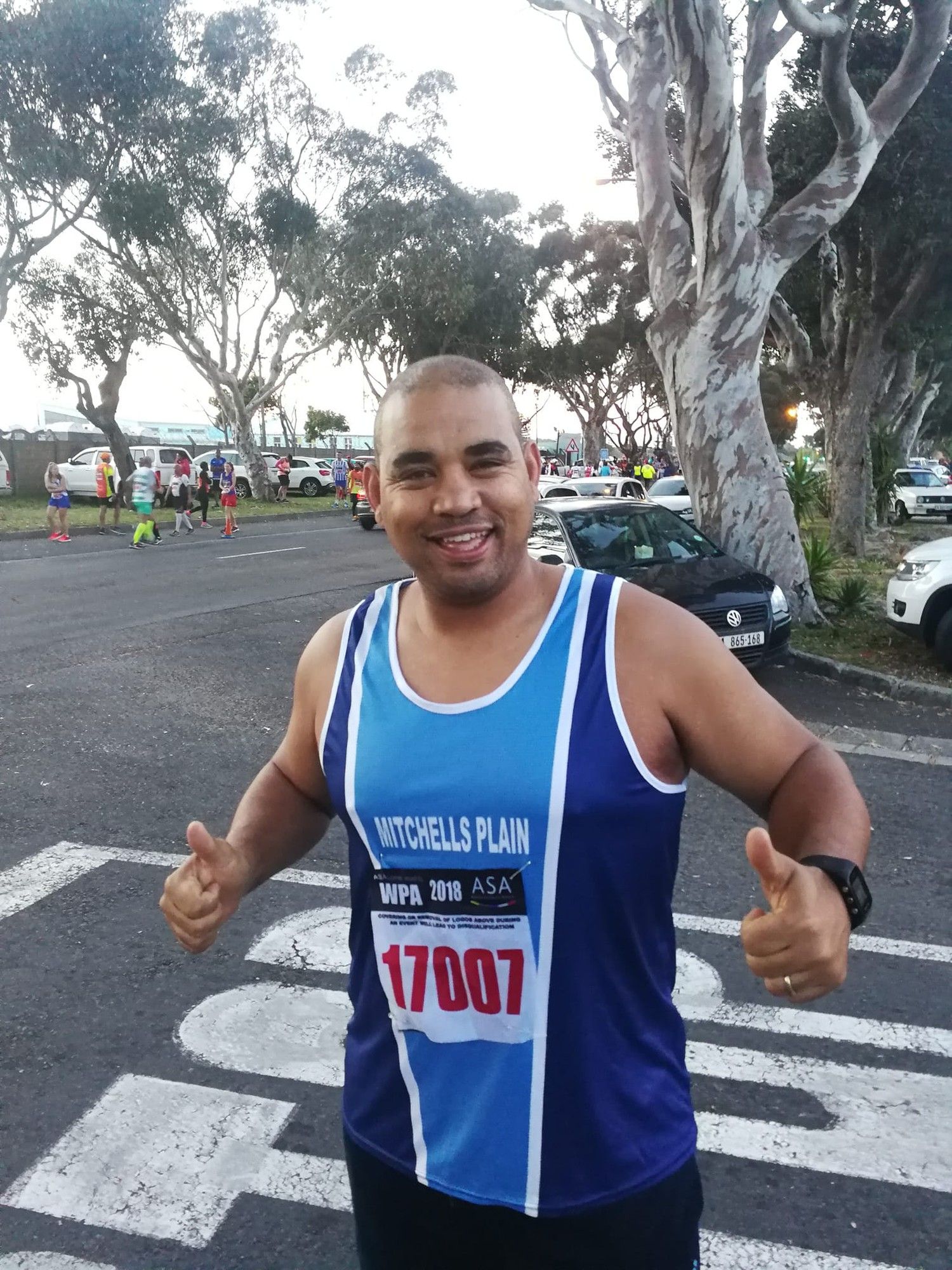 Deputy Mayor runs marathon for skool skoene
