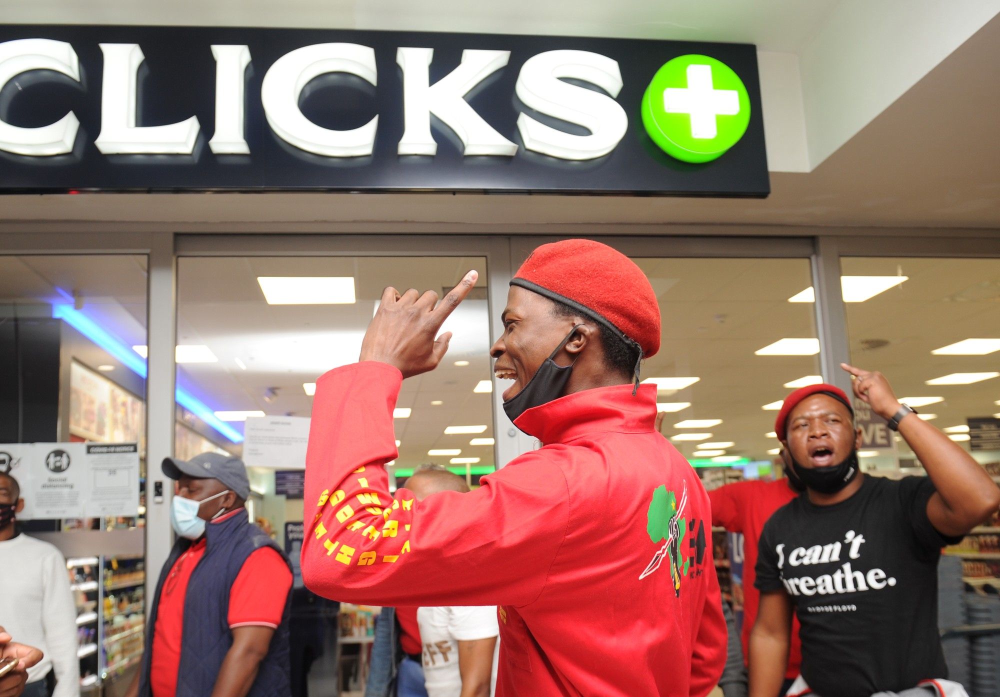 ‘Sick’ Sars investigator who sang and danced at EFF Clicks protest ...