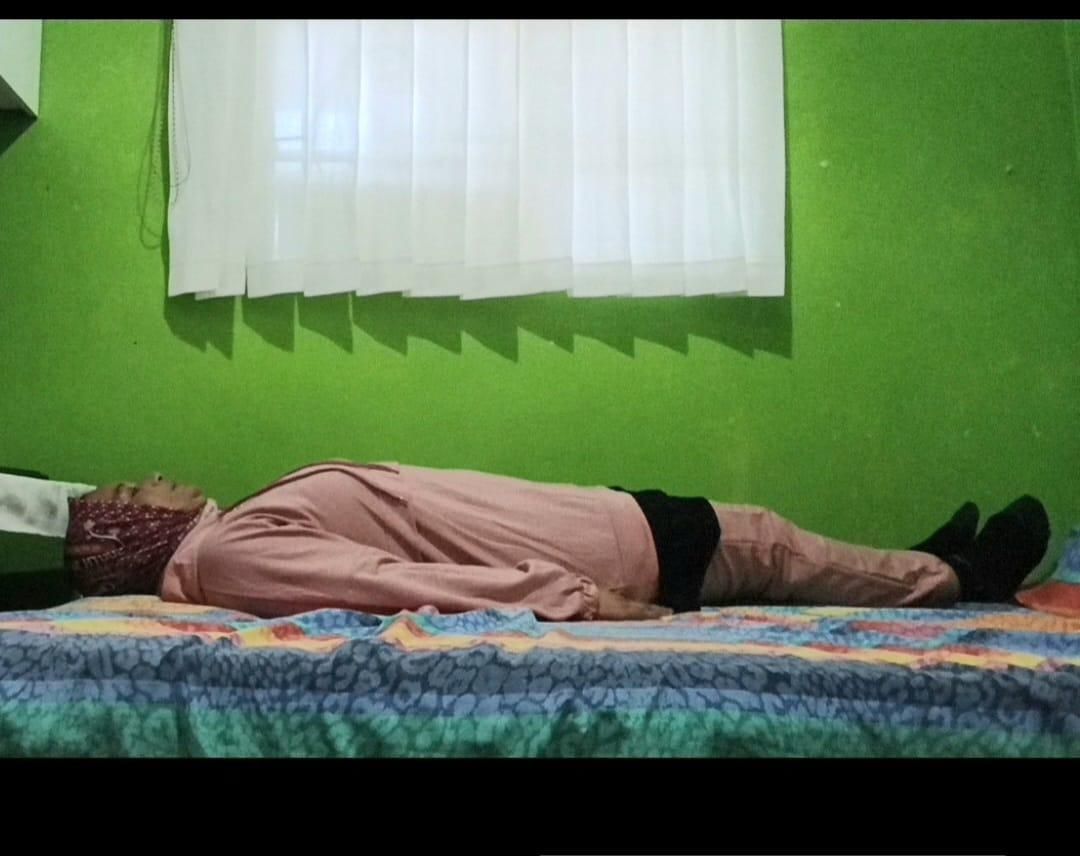 Leg raises help release fear and anxiety