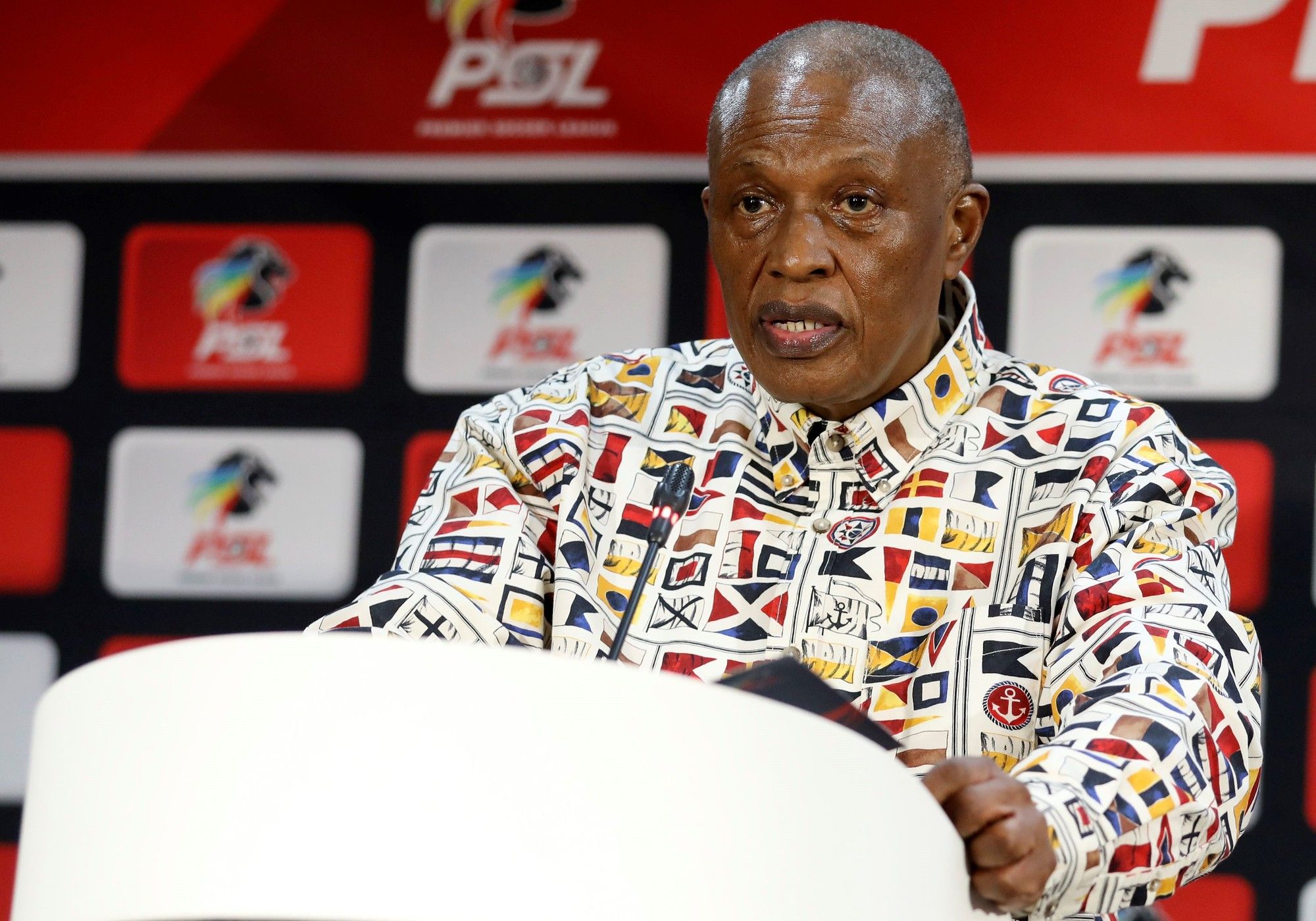 Kwengeza izinkinga ukwanda kwemidlalo ehlehliswayo kwiPSL