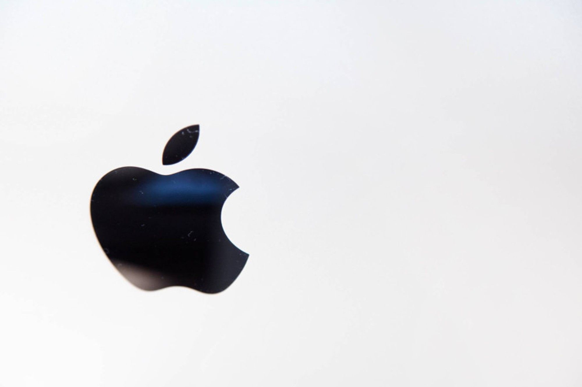 Apple ups hiring, but faces obstacles
