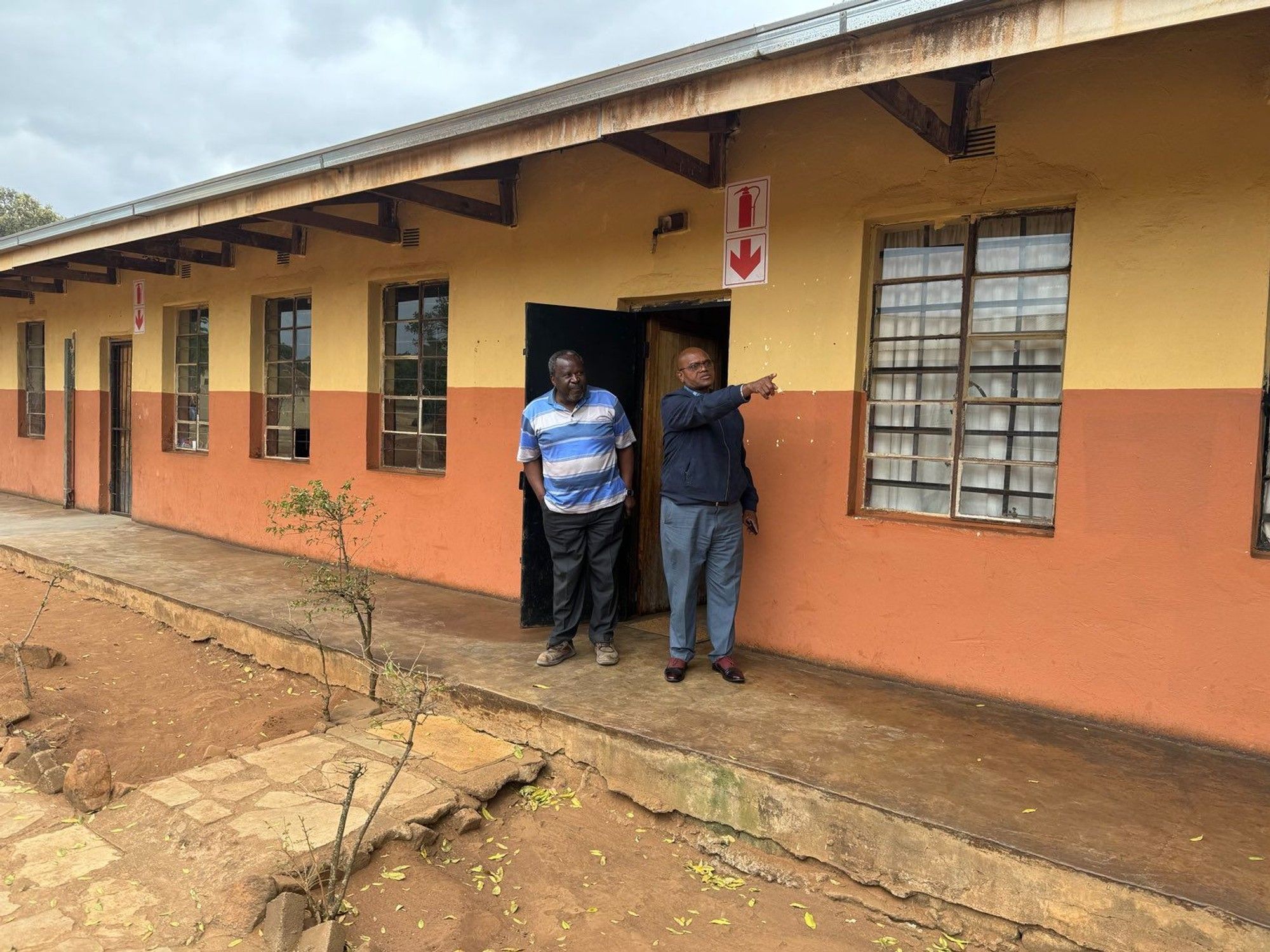 Tito Mboweni criticised for sharing photos of a visit to his former school