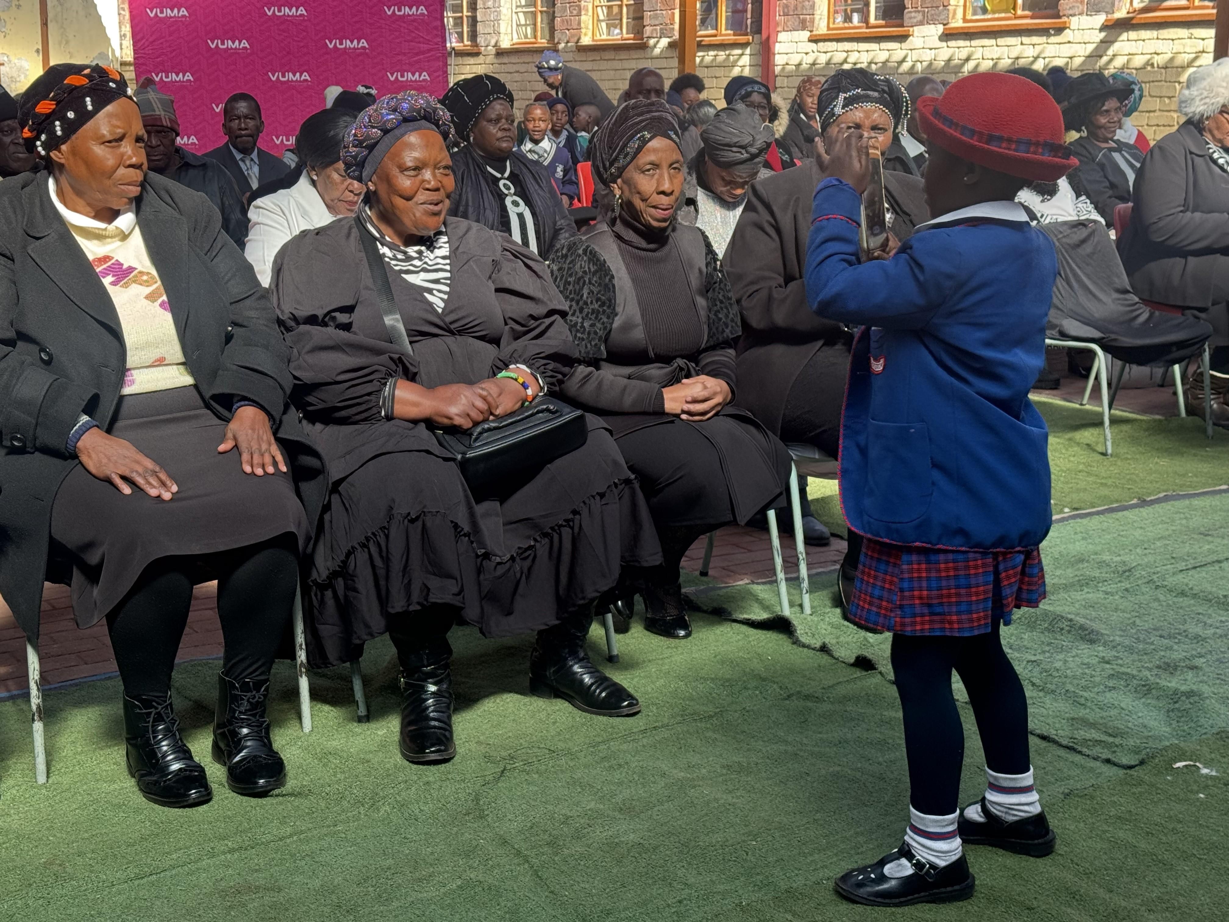 49 gogo’s and mkhulu’s graduate from VumaTel’s “GOGOs with Vuma ...