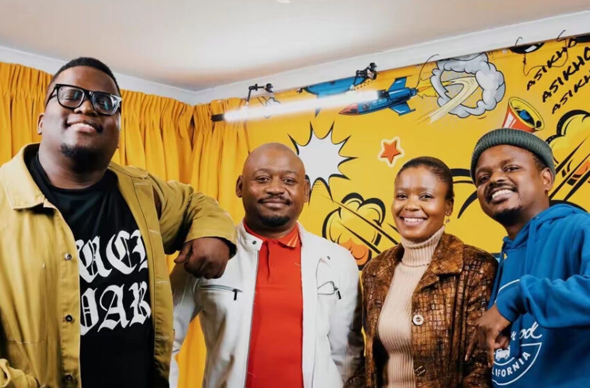 AbeMalaika bakhumelane umlotha kodwa.