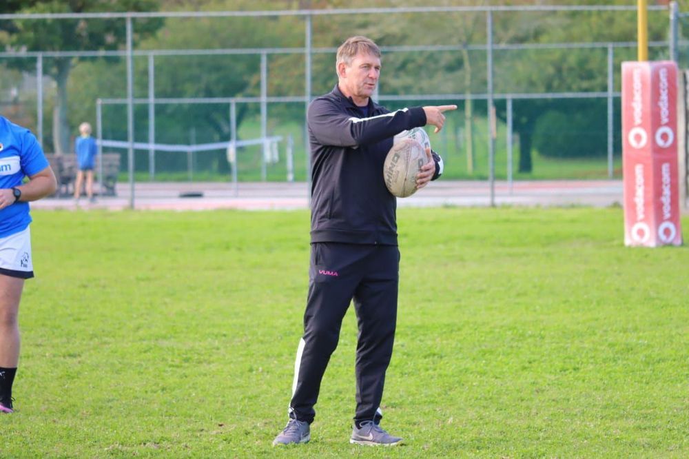 Boland coach Hawies Fourie sticks with winning formula for Currie Cup ...
