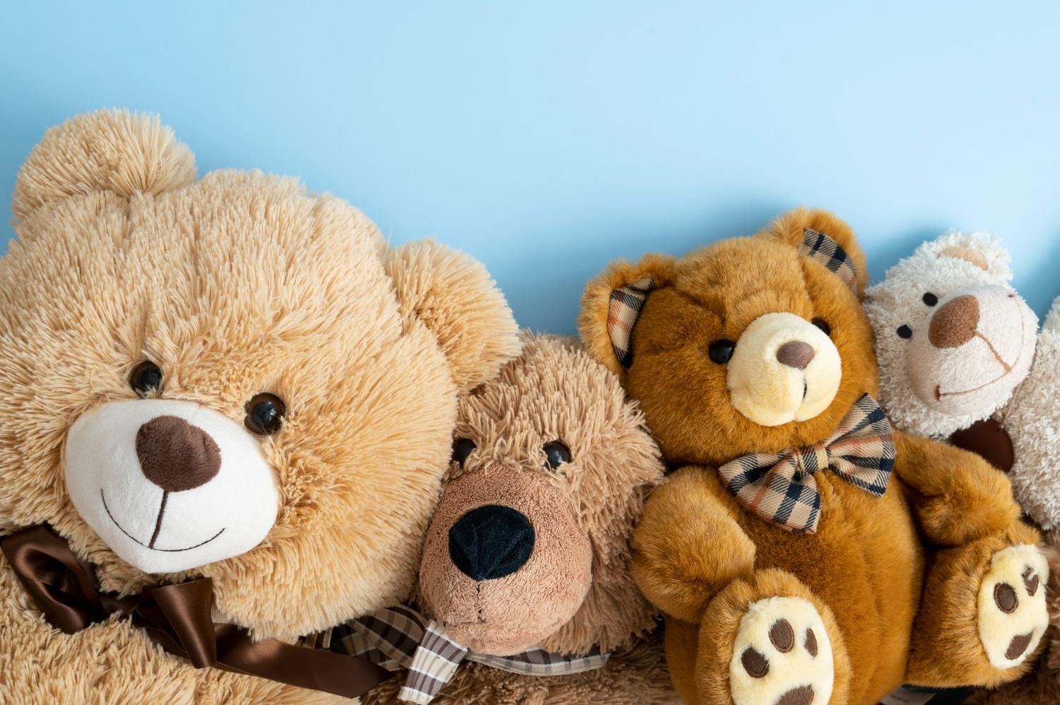 Birthday party drama: Eight kids build teddy bears only to hand them ...
