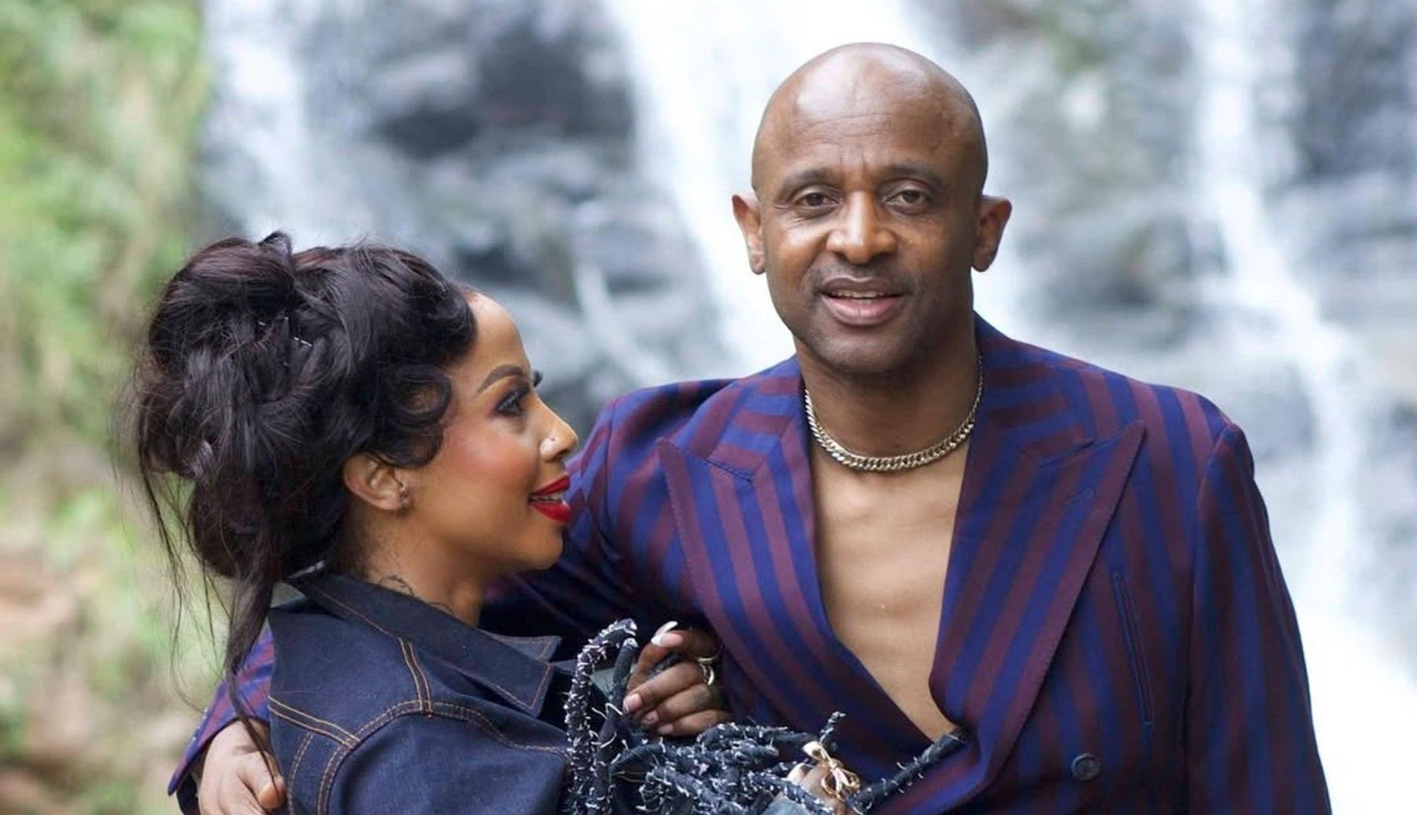 Yintoni ephekwa nguKelly noArthur?