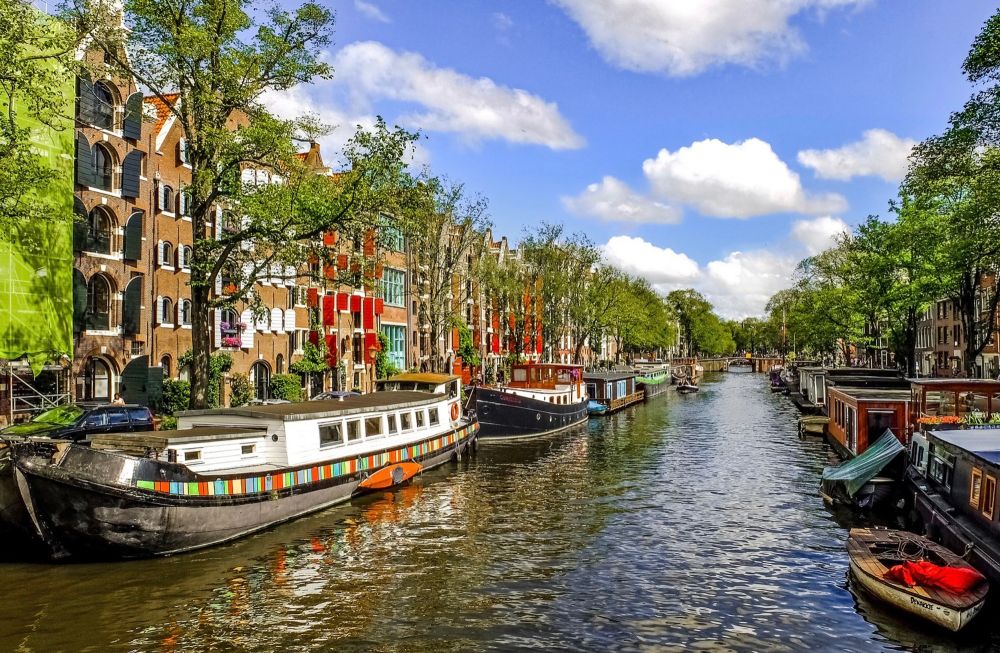 Netherlands eases entry regulations for tourists travelling from South ...