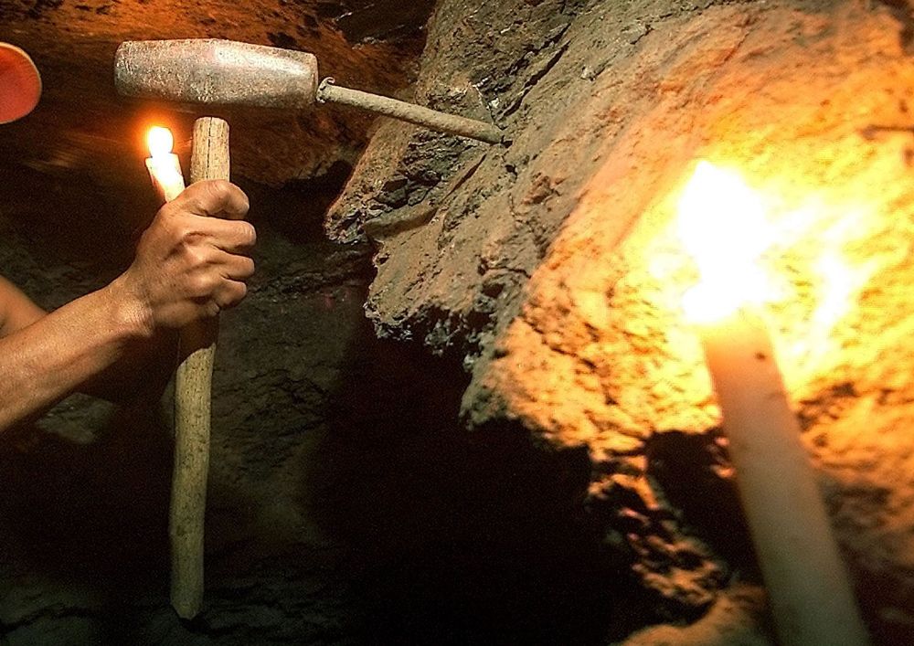 Seventh illegal miner rescued