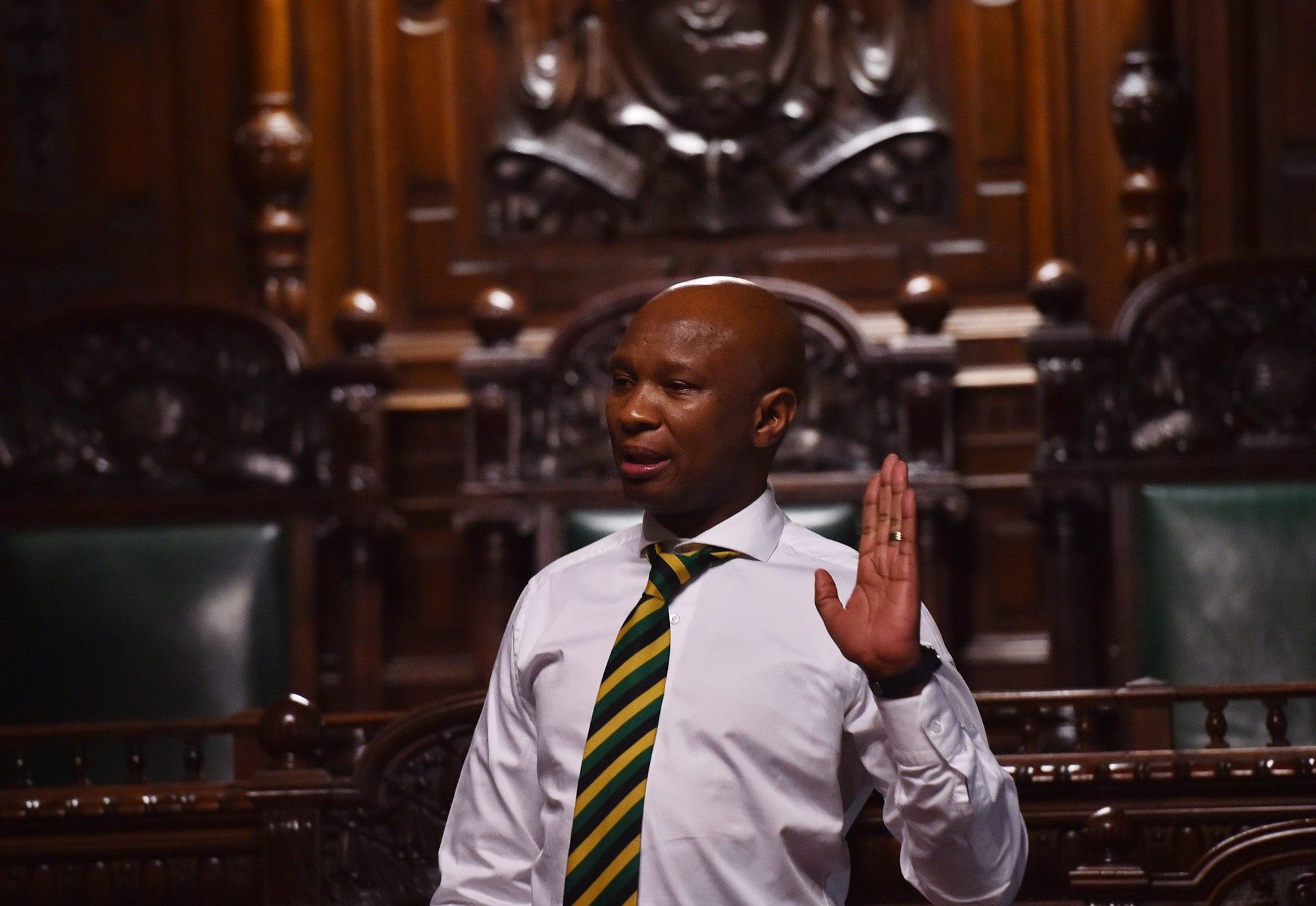 UKodwa udedelwe ngebheyili maqede yawulahla umthwalo