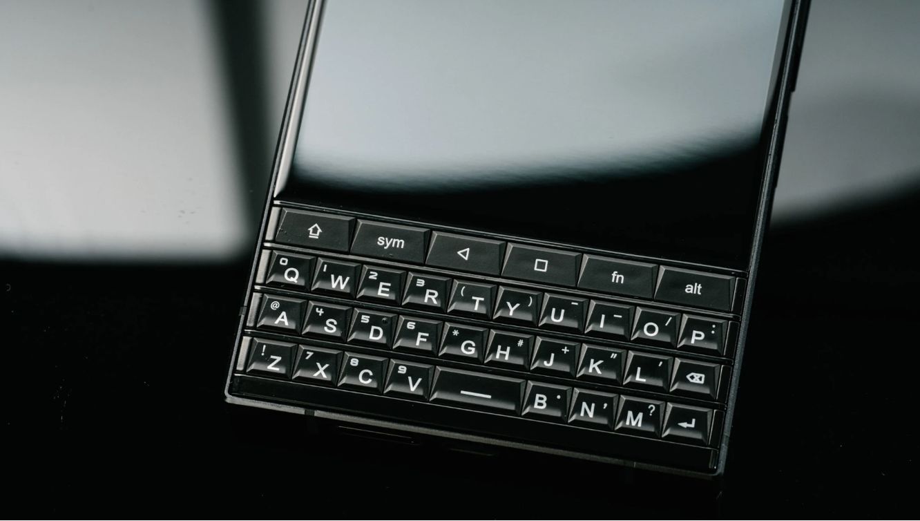 This new smartphone brings back the physical keyboard for retro tech fans