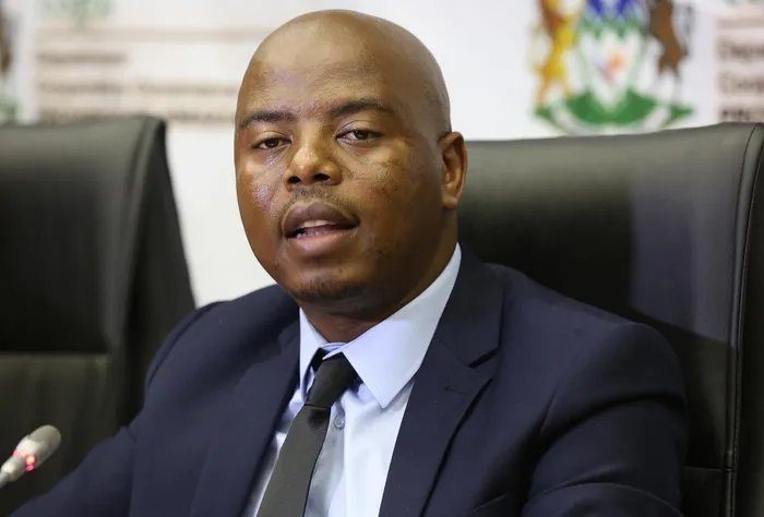 Lack of firefighters sets off alarm bells