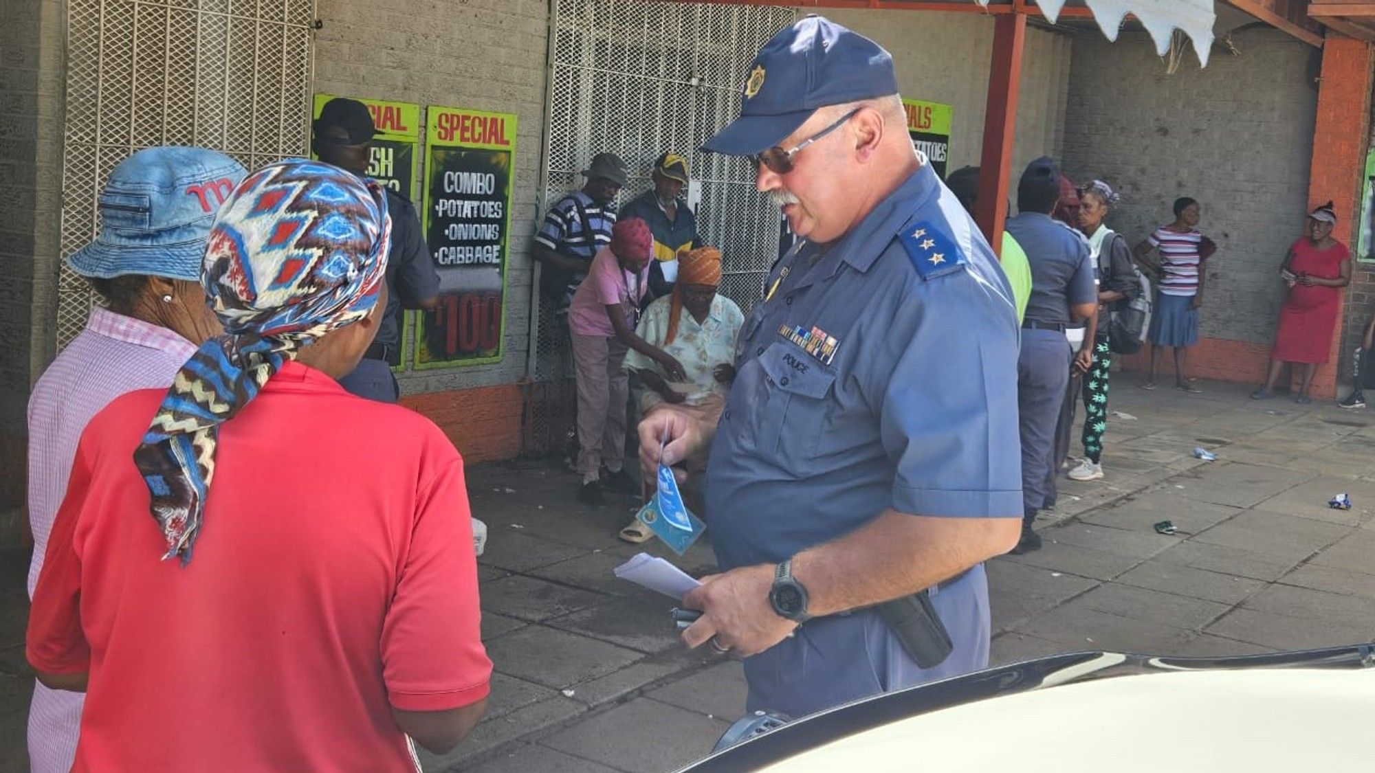 Bringing services to the people: SAPS and government engage Kimberley ...